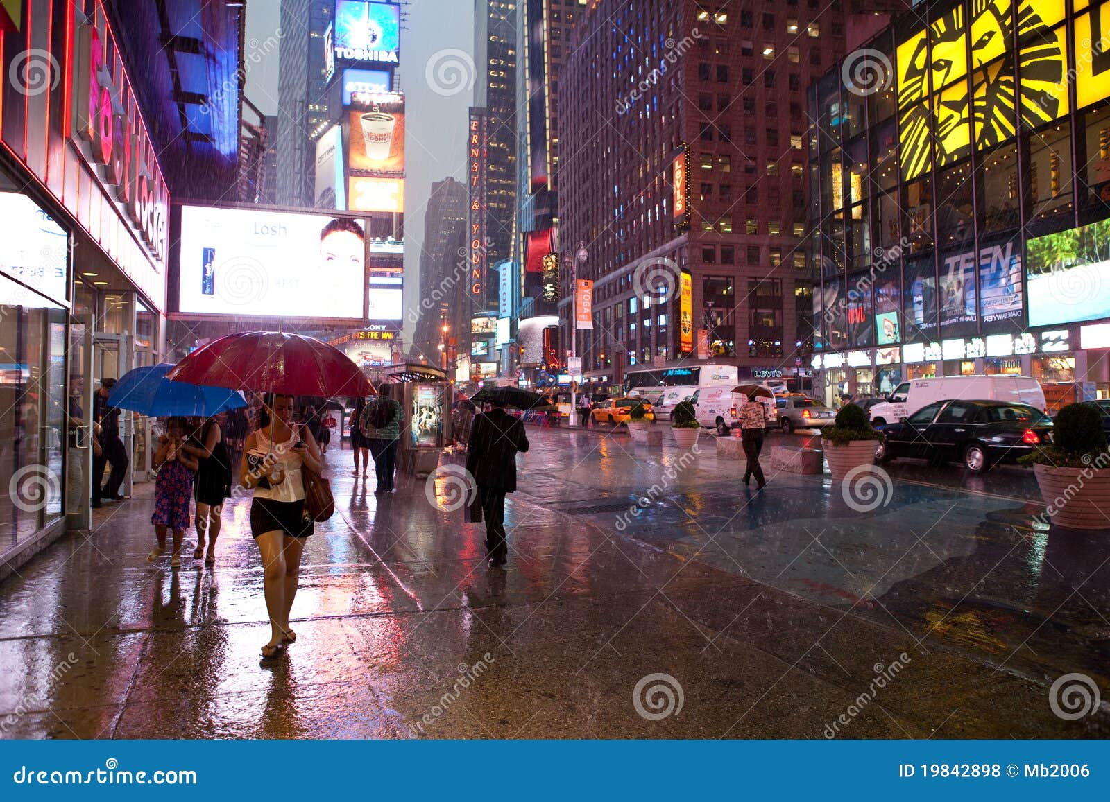 Rain in New York editorial stock photo. Image of people - 19842898