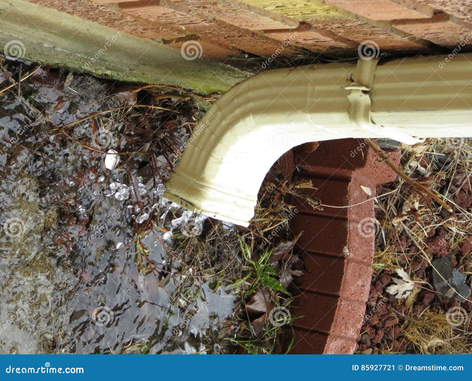 Rain Spout stock image. Image of storm, drain, flow, water - 85927721