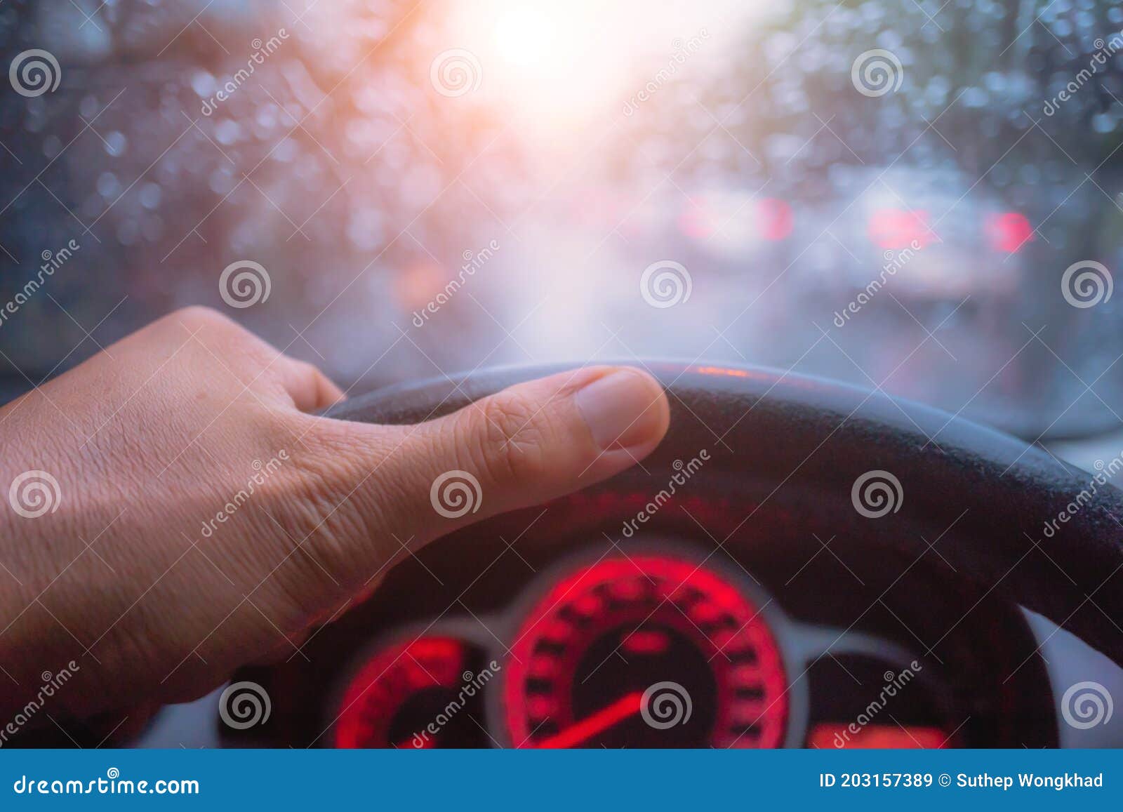 After the Rain Stopped, the Driver Must Also Be Careful in Difficult ...