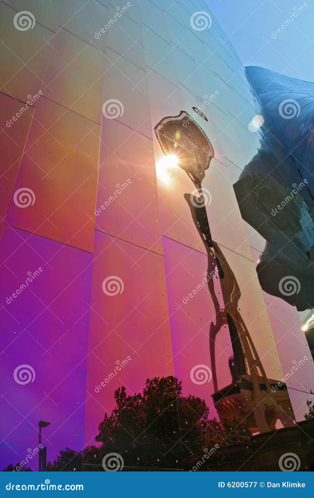 Rainbow Reflection of Seattle Monument Editorial Photography - Image of ...