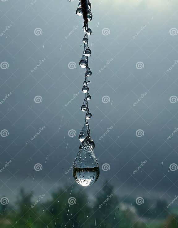 Raindrops Dance: a Captivating Splash Stock Illustration - Illustration ...