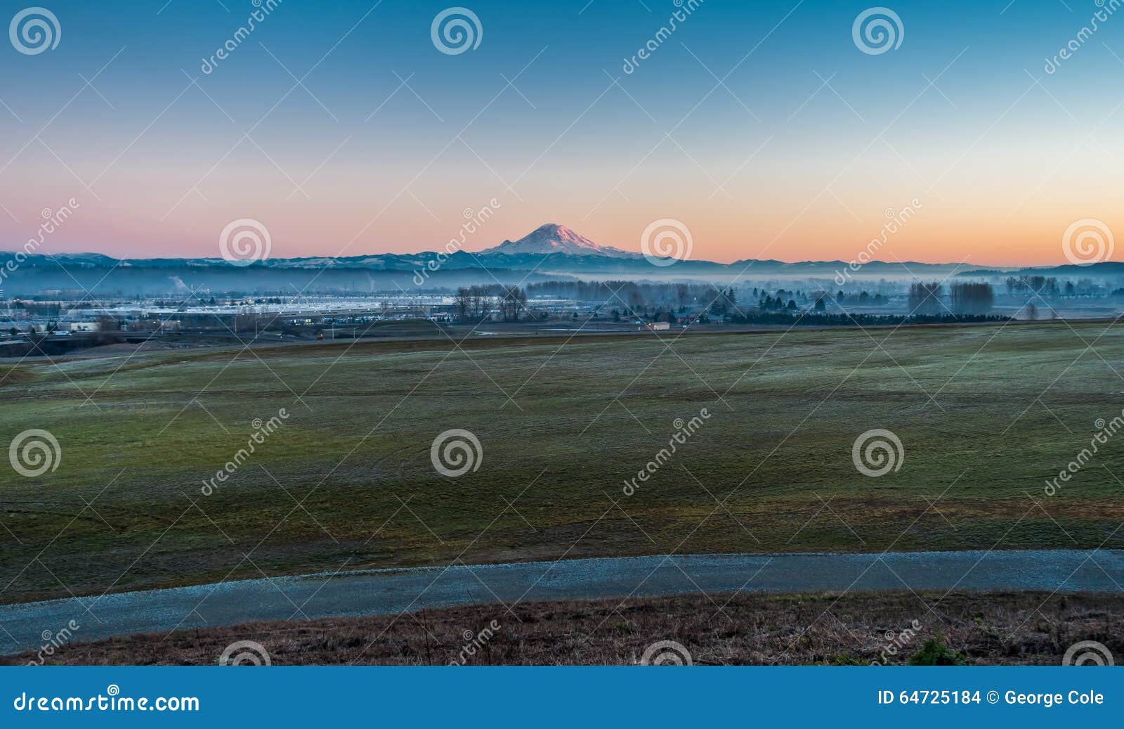 Rainier from Kent 5 stock photo. Image of northwest, scenic - 64725184