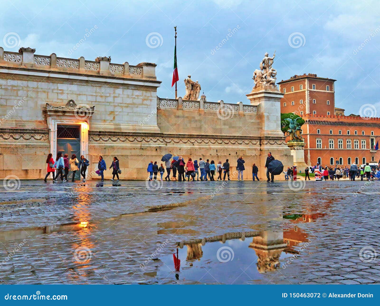 Rainy Autumn Evening in Rome Editorial Photography - Image of ancient ...