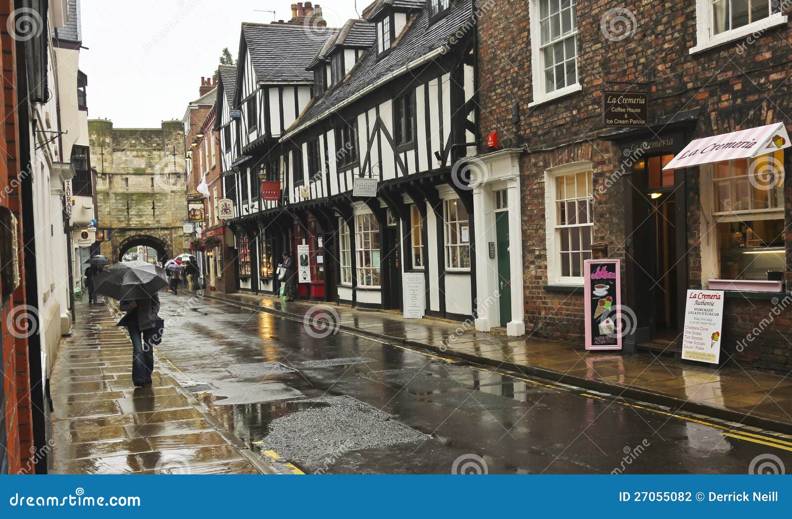 A Rainy High Petergate Scene, York, England Editorial Photography ...