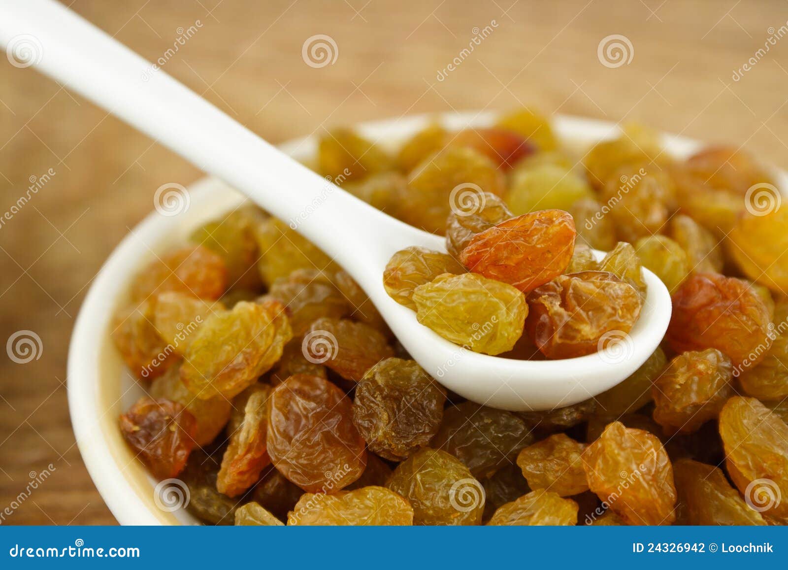Raisins in the spoon stock photo. Image of plate, sweet - 24326942