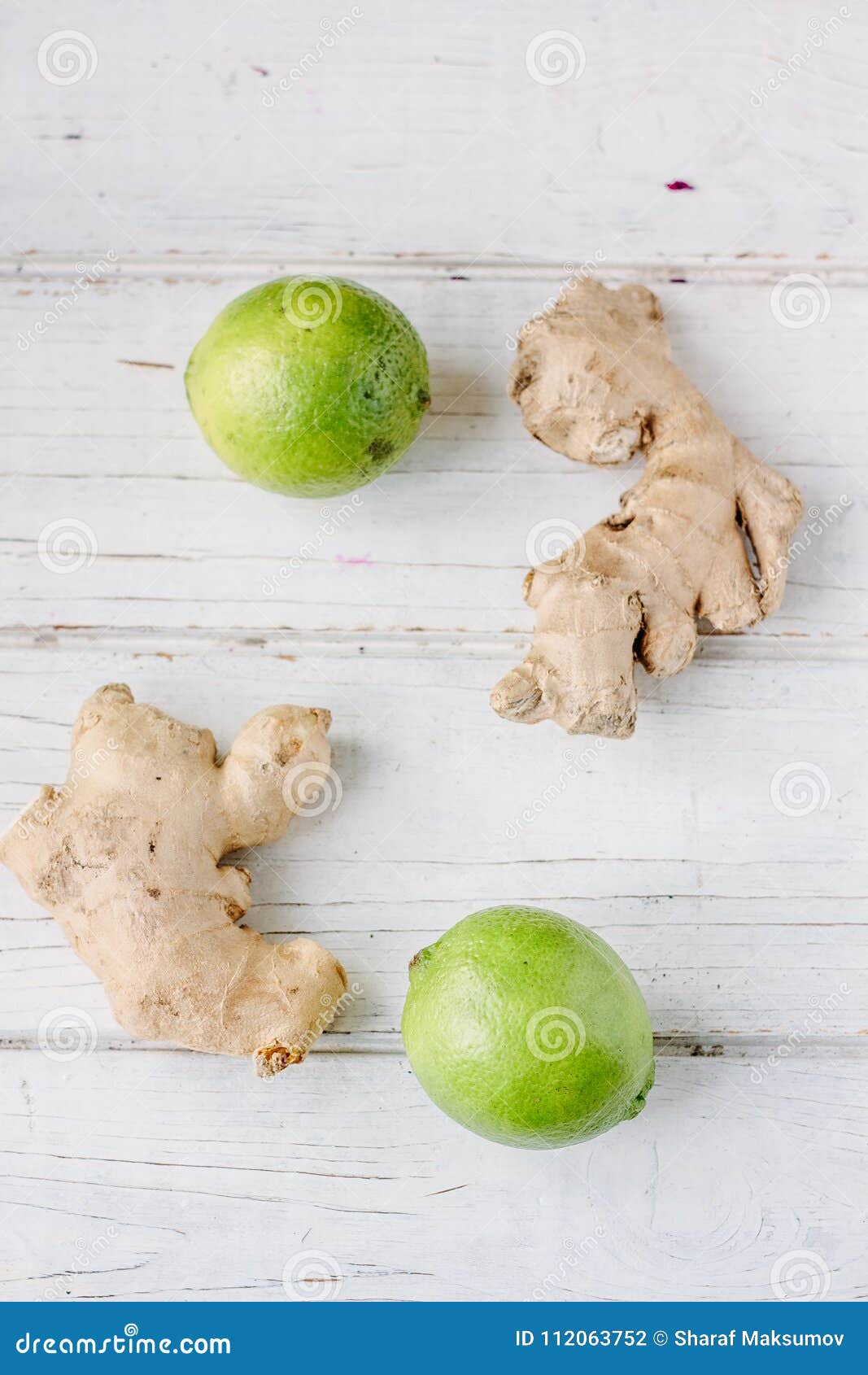 Raiz Verde Do Cal E Do Gengibre Foto de Stock - Imagem de frutas ...