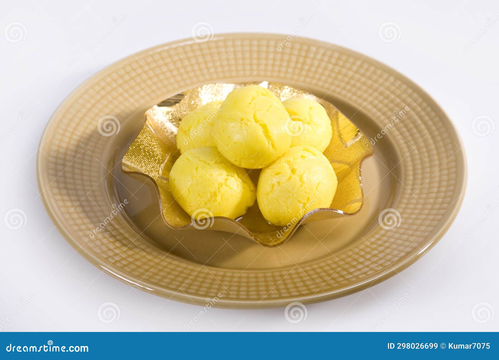 Rajbhog or Yellow Bengali Rasgulla or Cham Cham Stock Image - Image of ...
