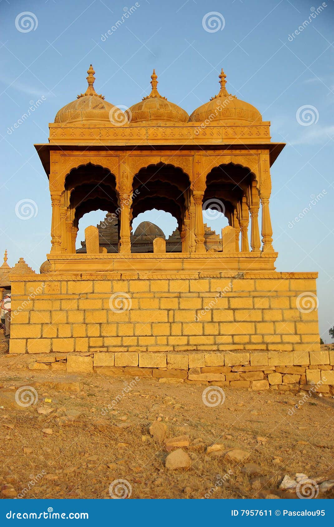 Rajput tomb, Rajasthan stock image. Image of grave, dome - 7957611