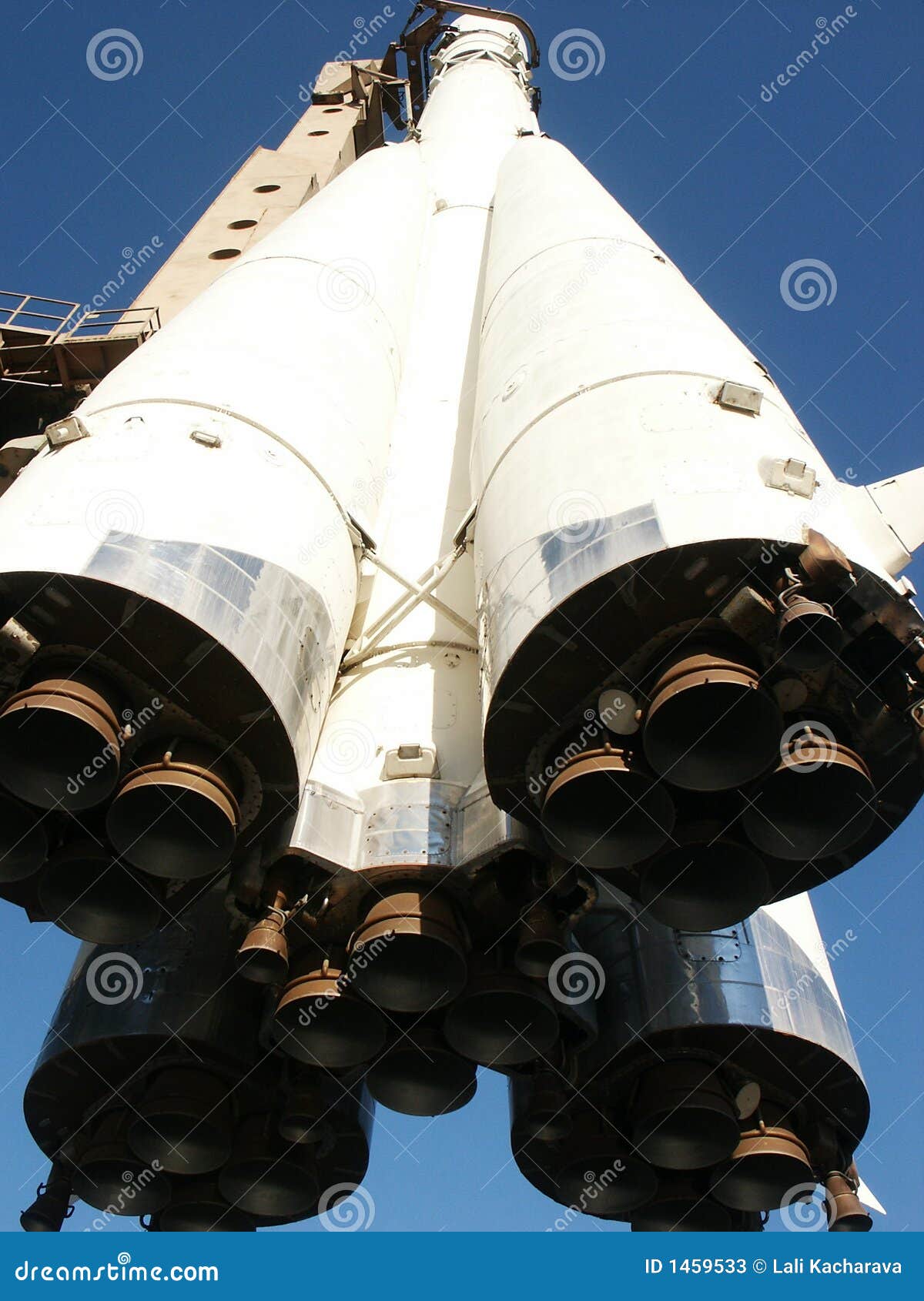 Raket stock afbeelding. Image of onderzoek, ruimtevaartuig - 1459533