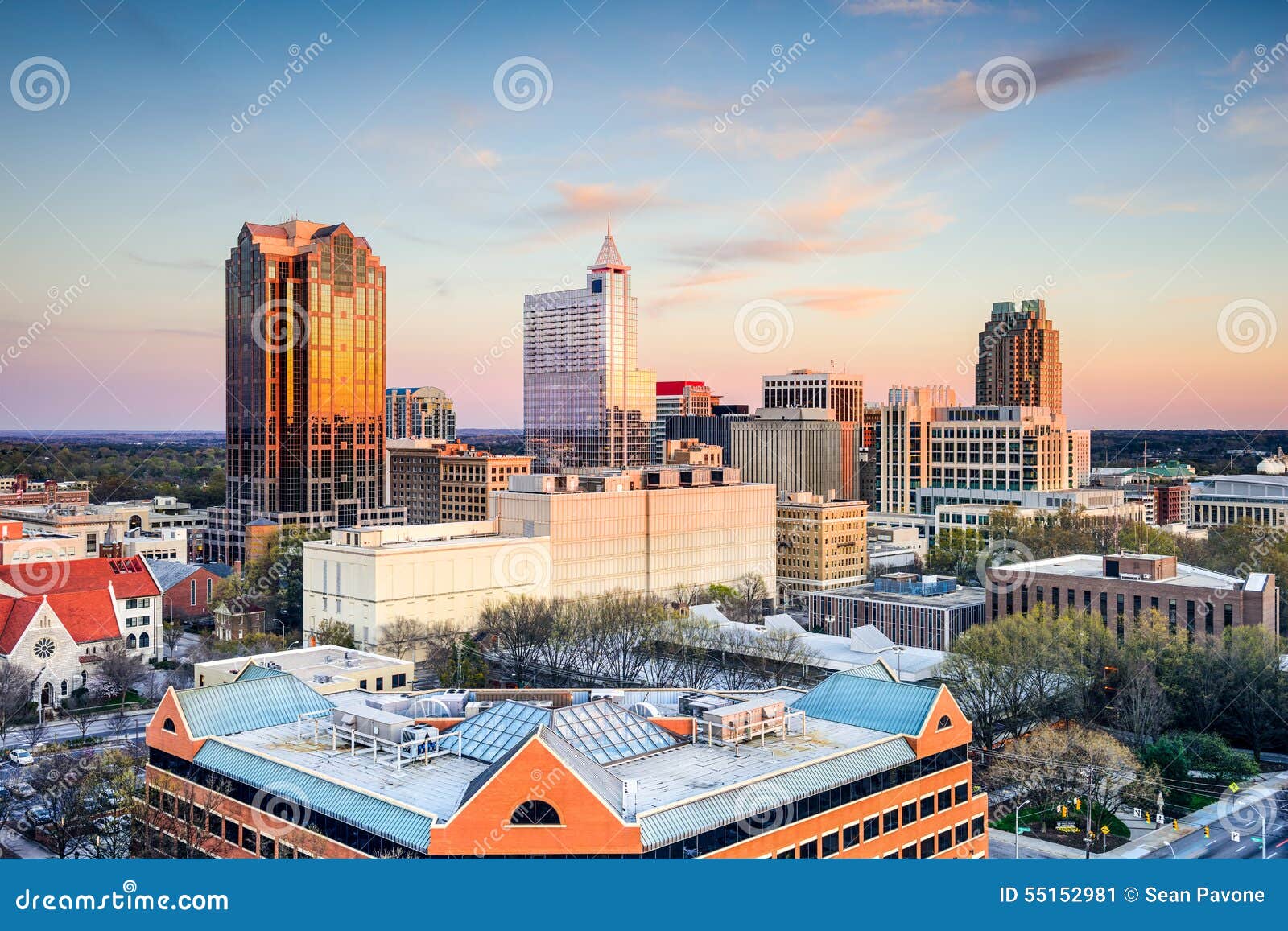 Raleigh North Carolina fotografering för bildbyråer. Bild av stadsbild ...