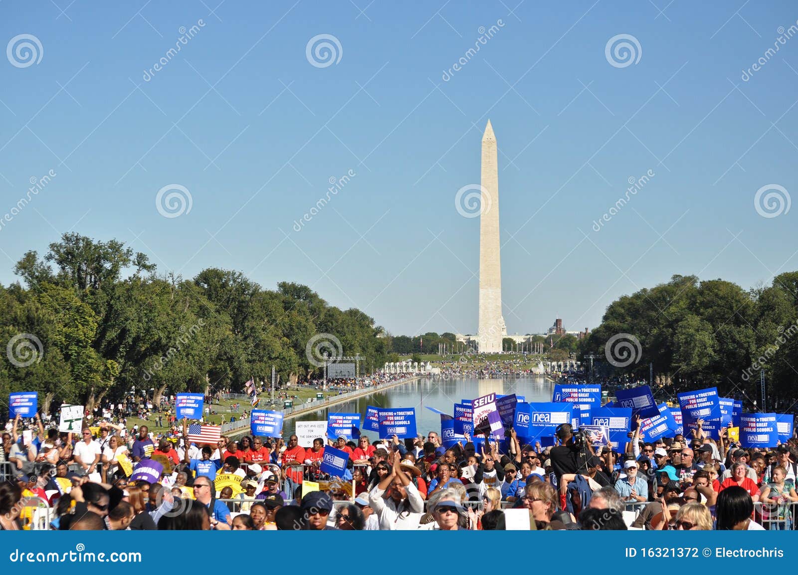 Rally on the National Mall editorial photography. Image of activists ...