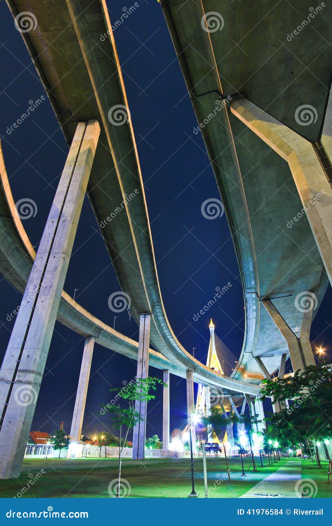 Rama 9 Bridge in the Evening Stock Photo - Image of fireworks, crossway ...
