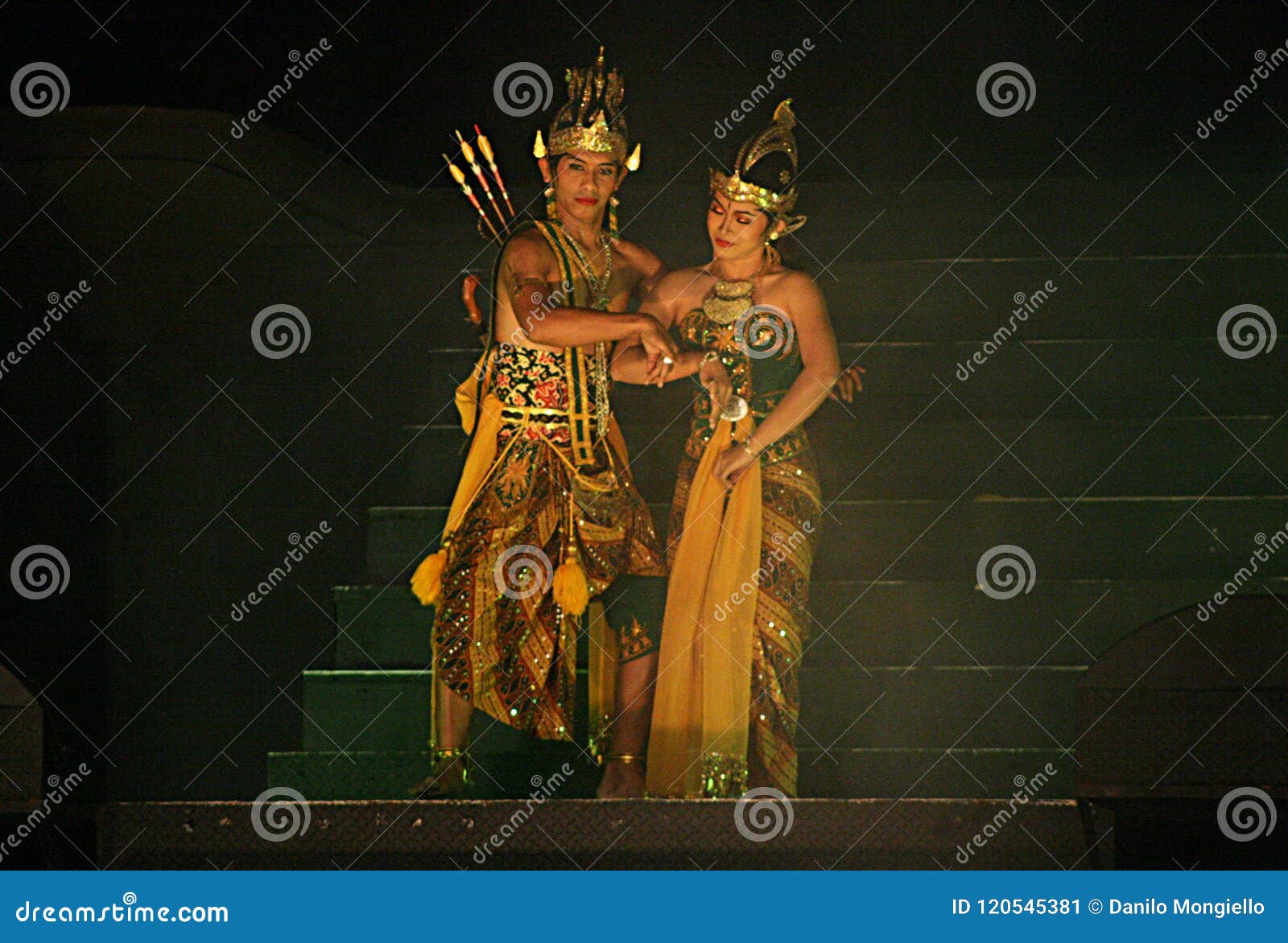 Rama en Sita redactionele foto. Image of prestaties - 120545381