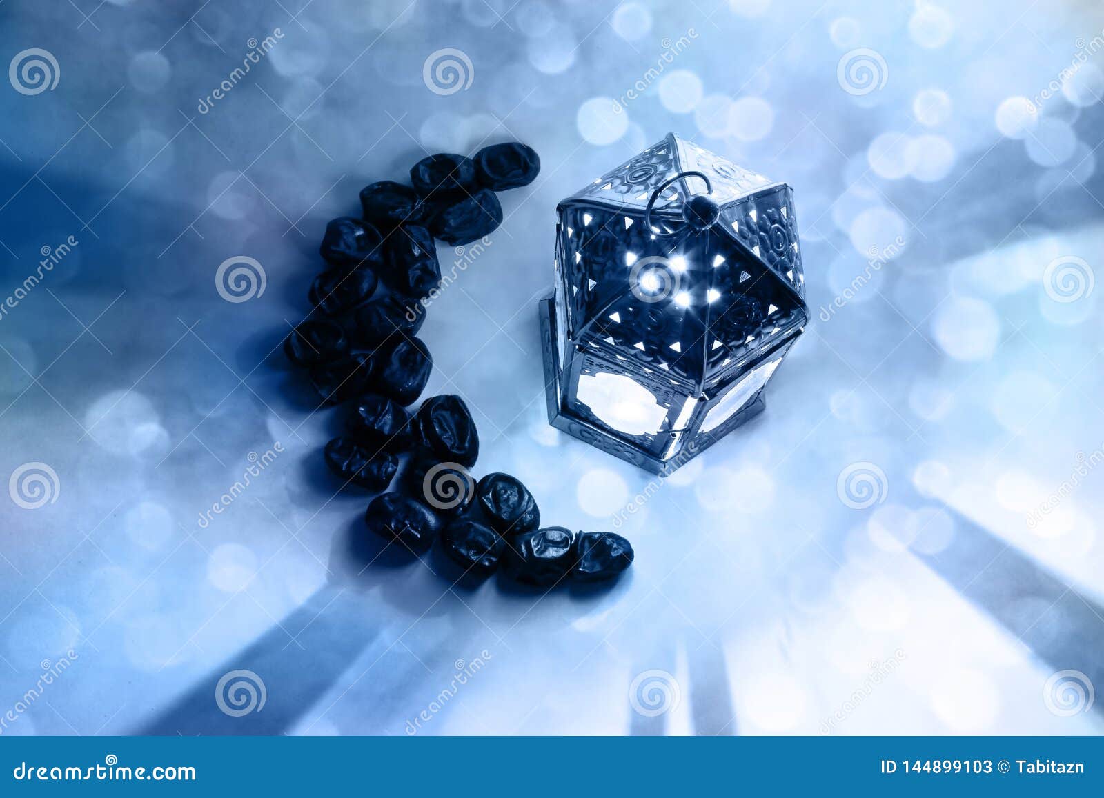 The Moon Shape Curved Beach Of Pontod Island Is The Tourist Destination ...