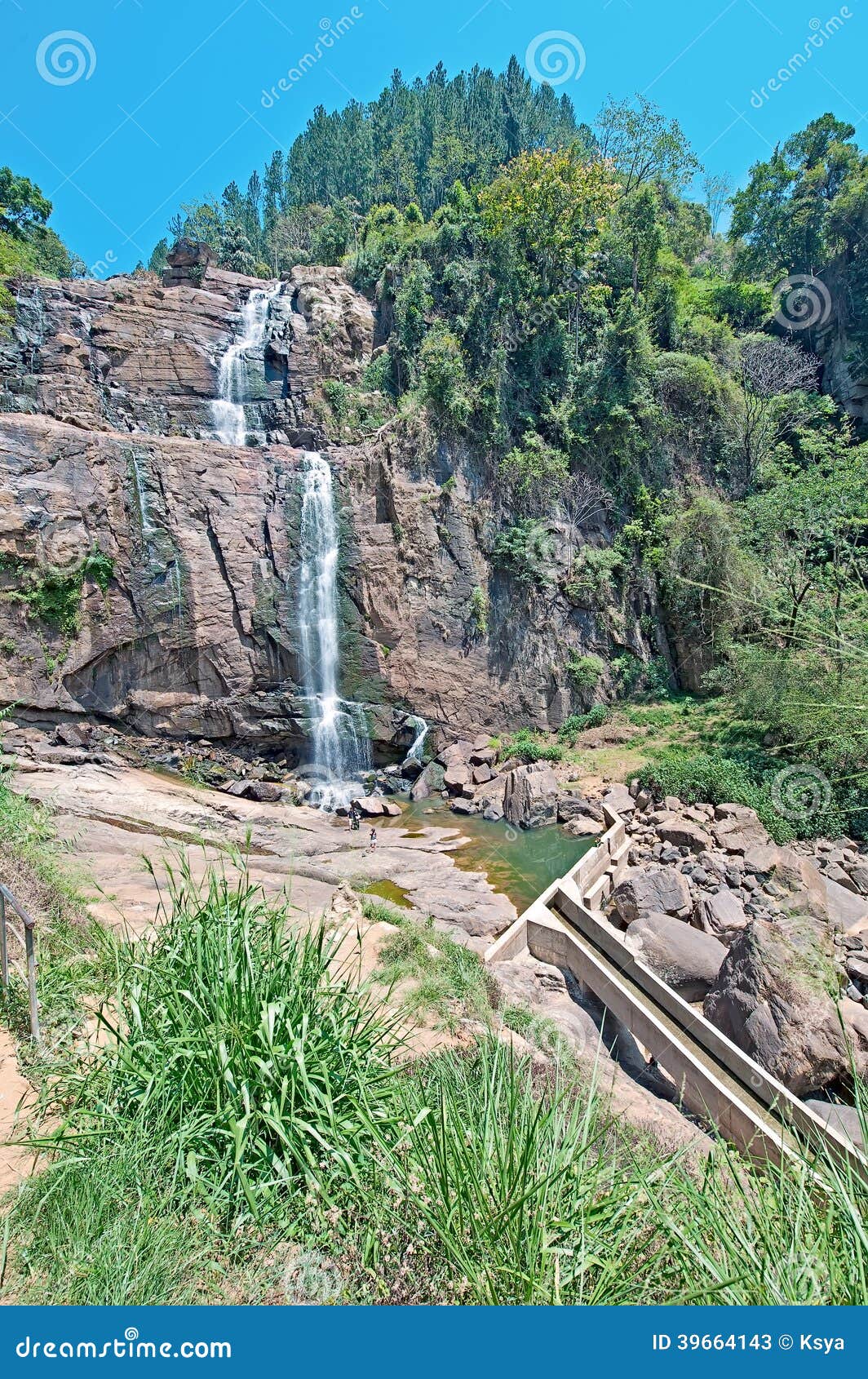 Ramboda Falls, Sri Lanka stock image. Image of asian - 39664143