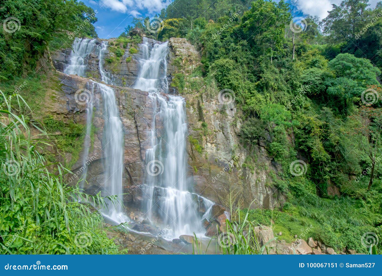 Ramboda Waterfall in Sri Lanka Stock Image - Image of leaf, attraction ...