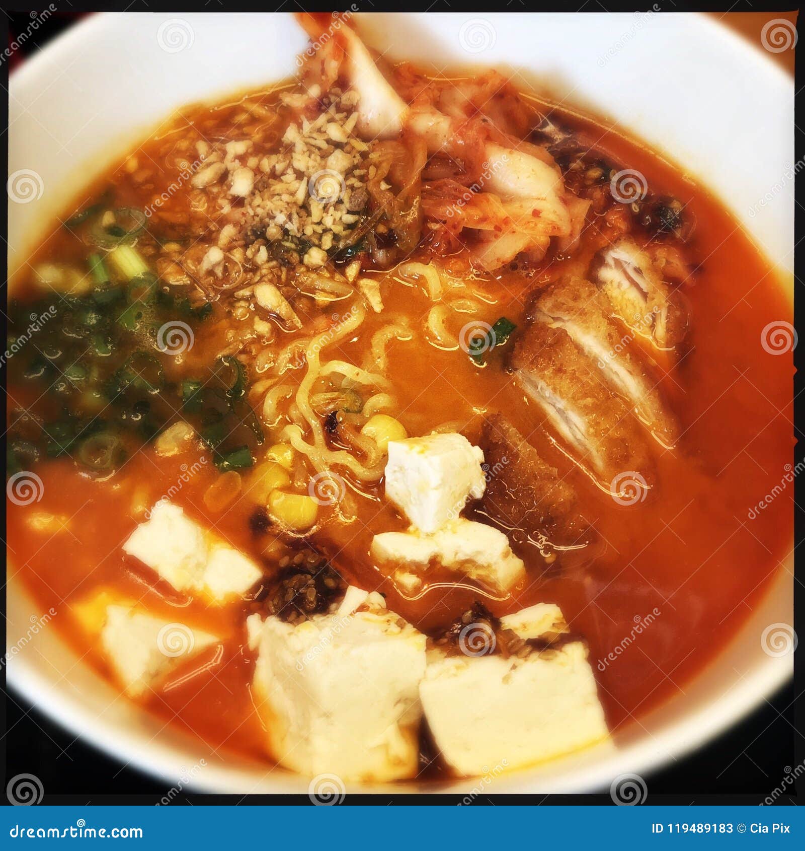 Ramen con el queso de soja imagen de archivo. Imagen de restaurante ...