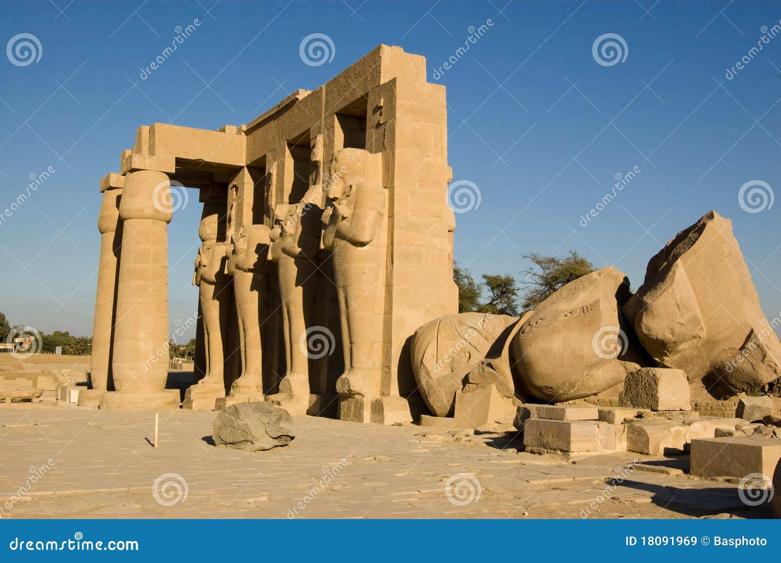 Ramesseum, Luxor, Egypt stock image. Image of luxor, history - 18091969