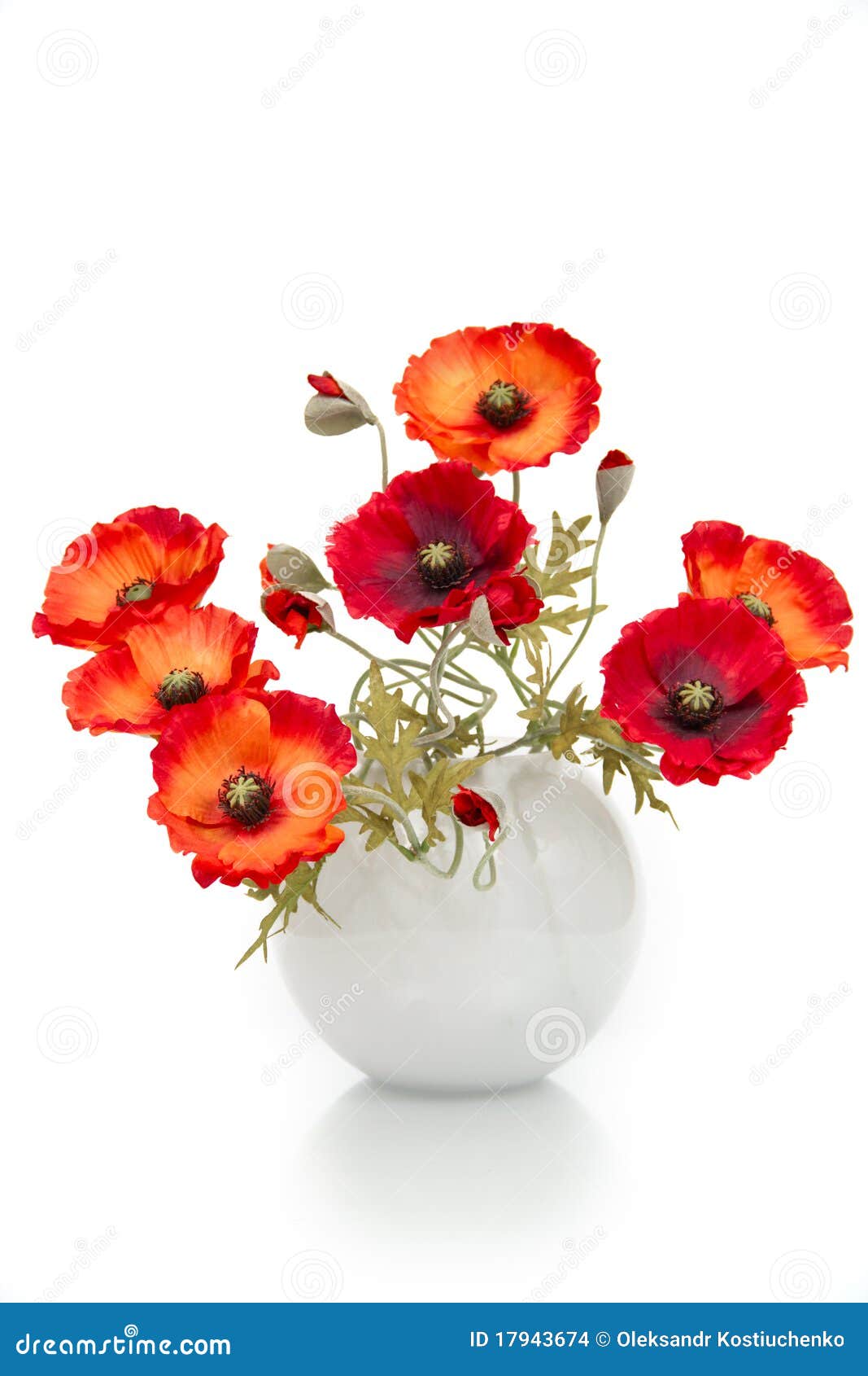 Ramo De Amapolas Artificiales En Un Florero Foto de archivo - Imagen de ...