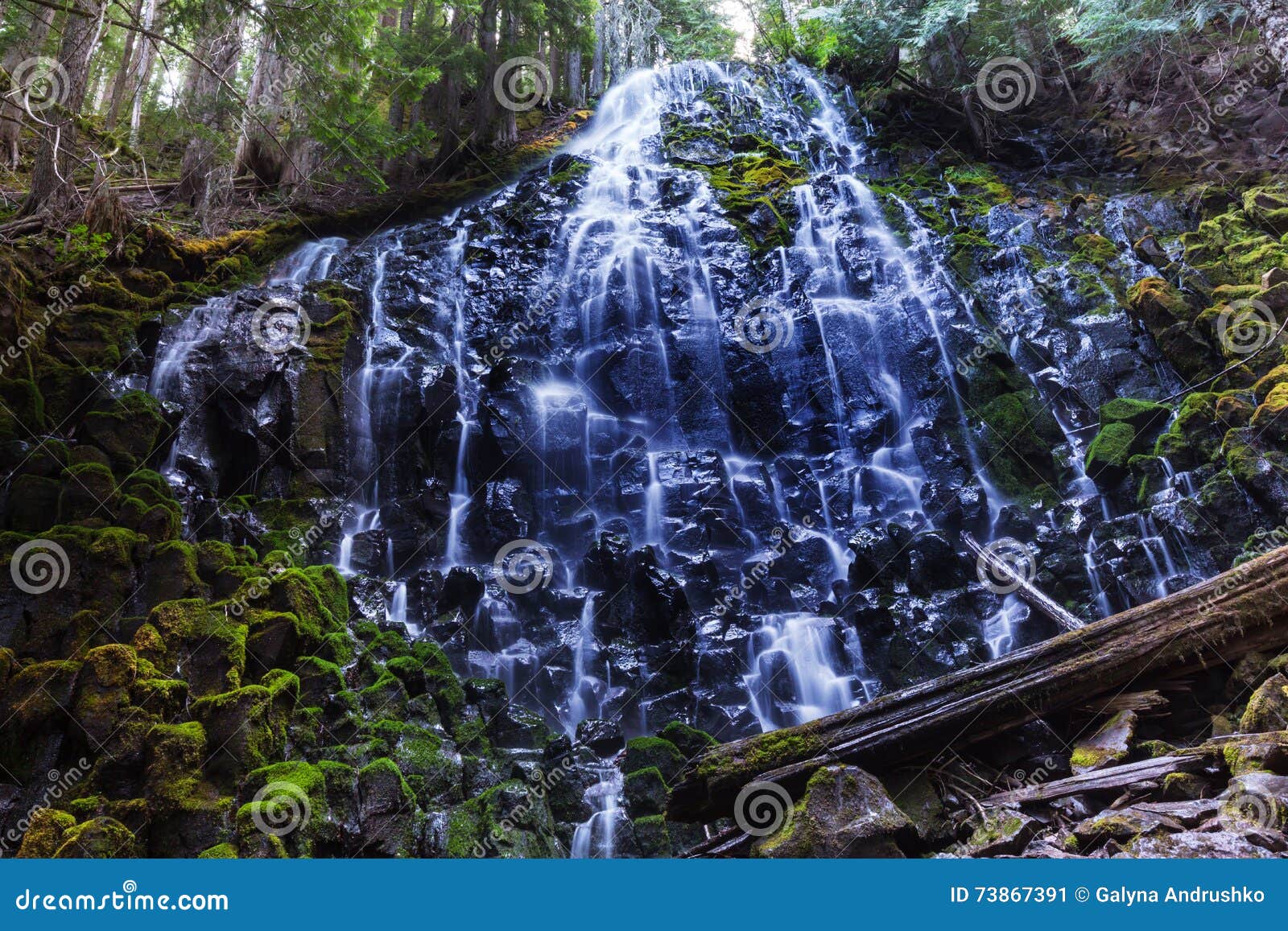 Ramona Falls stock image. Image of hiking, landscape - 73867391