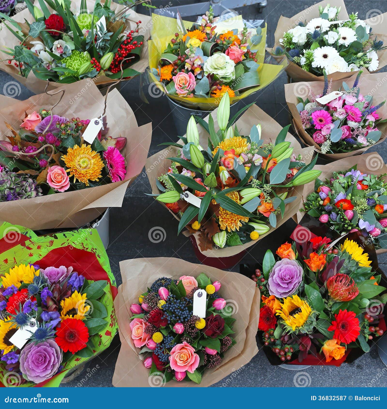 Ramos de la flor imagen de archivo. Imagen de rosebudo - 36832587