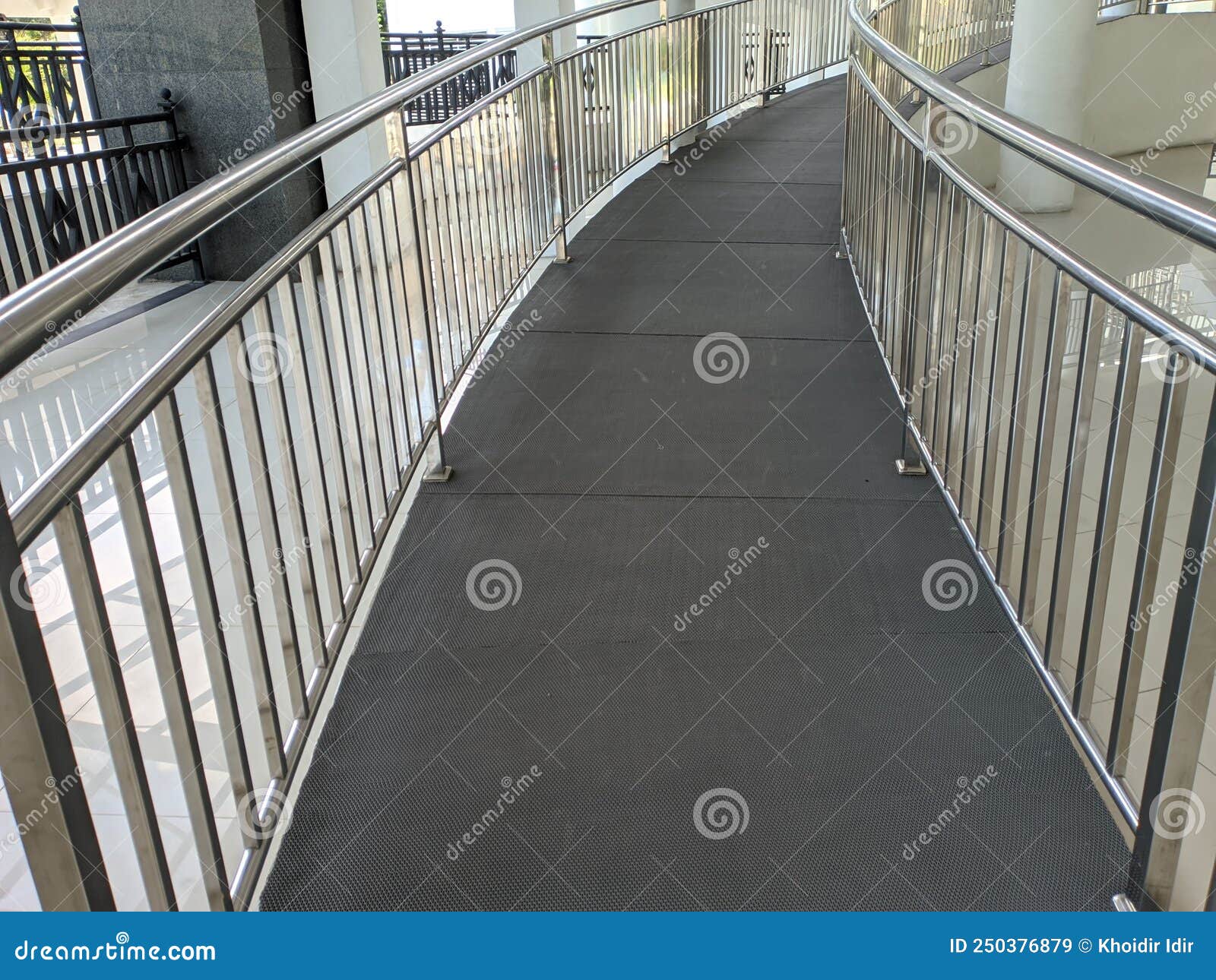 WheelChair Ramps Royalty-Free Stock Photo | CartoonDealer.com #43862421