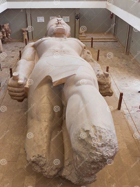 Ramses II Red Granite Statue in Egypt. Editorial Photo - Image of ...