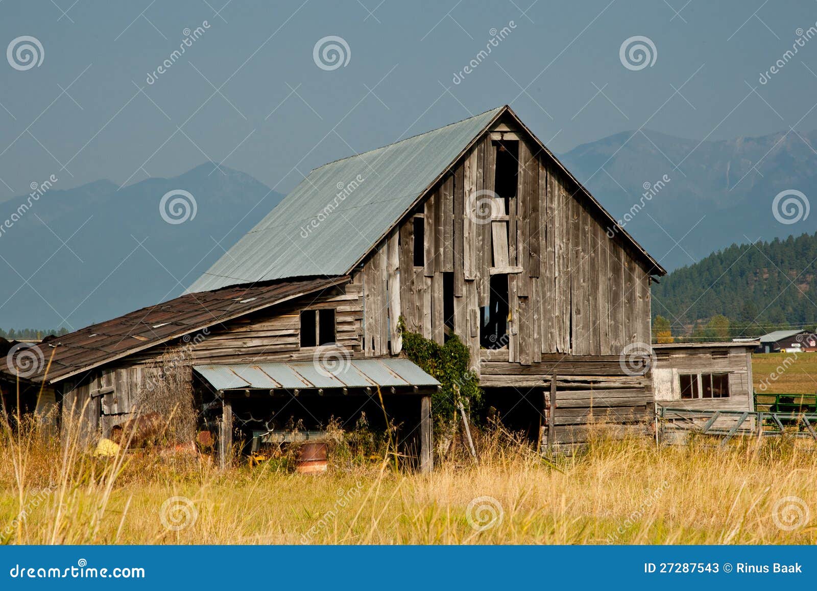 Ramshackle Barn stock image. Image of rickety, building - 27287543