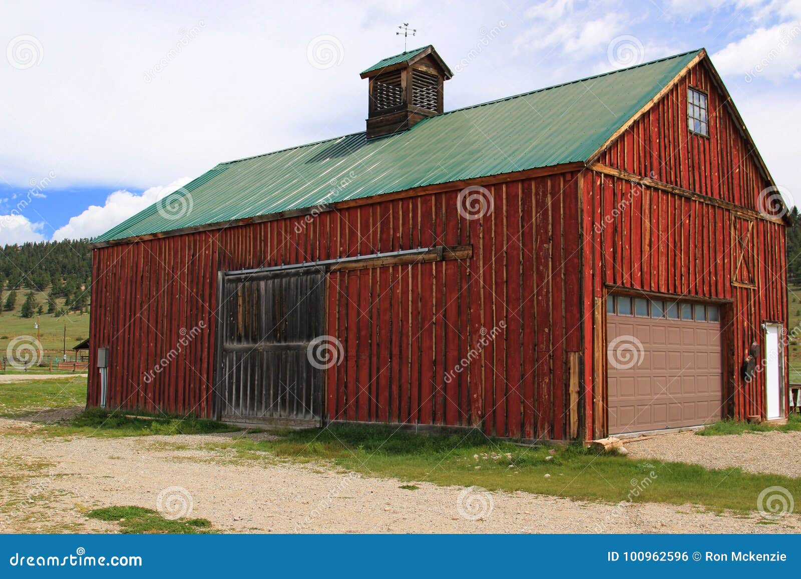 Ranch Barn stock photo. Image of ranching, weather, cattle - 100962596