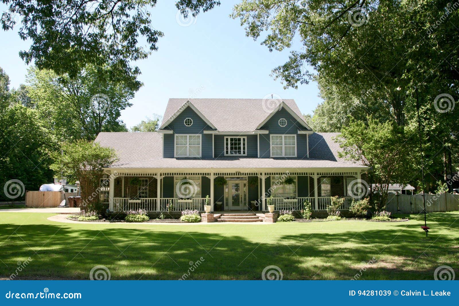 Ranch Style Home stock image. Image of garage, english - 94281039