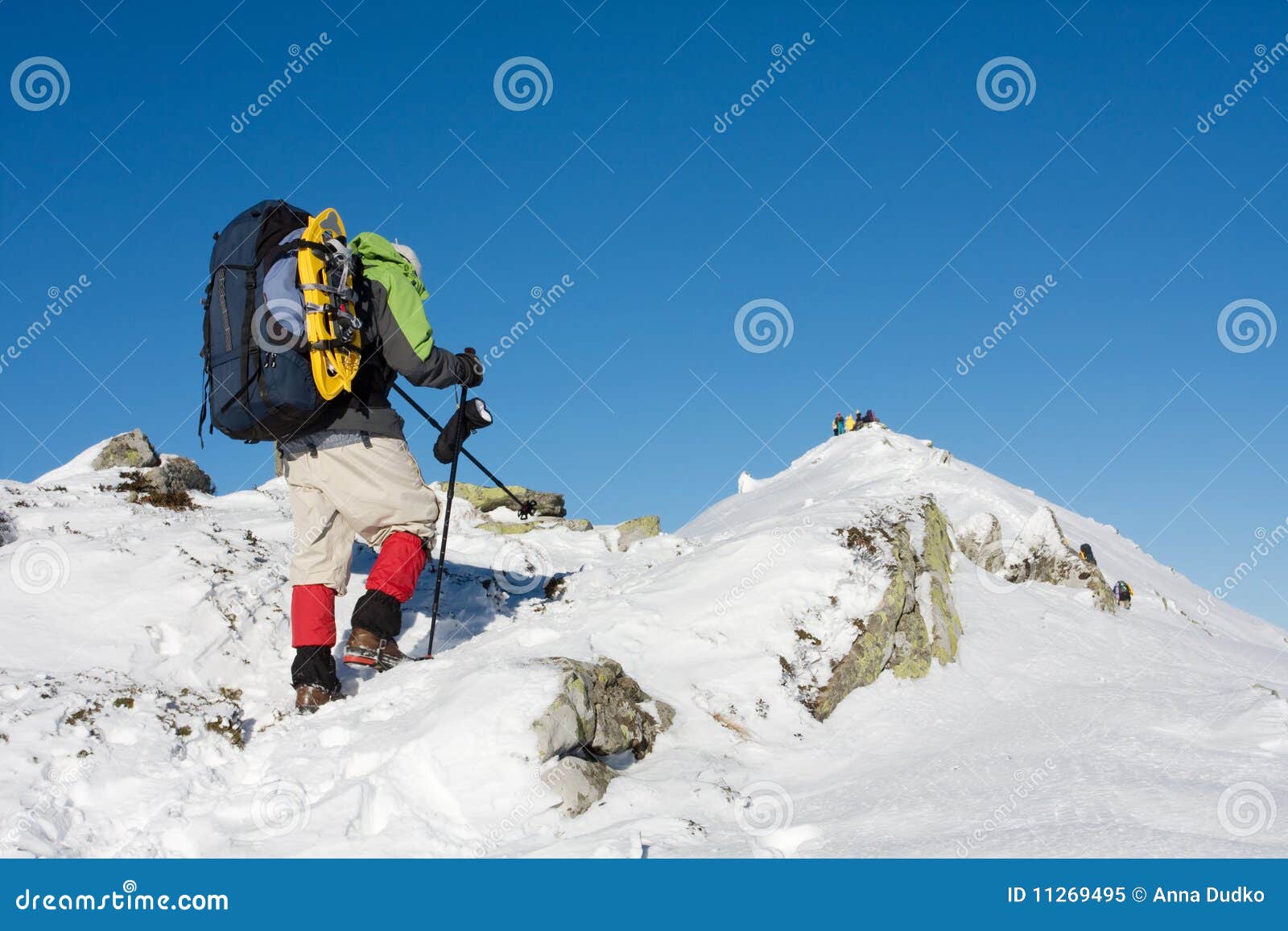 Randonneur image stock. Image du hausse, raquette, arrêt - 11269495