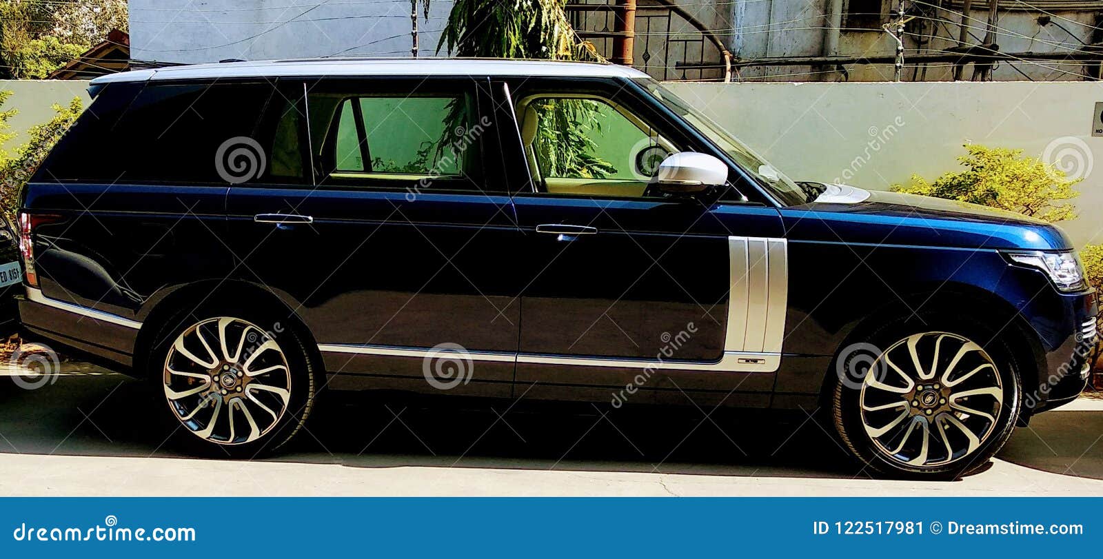 Range Rover autobiography editorial photo. Image of range - 122517981