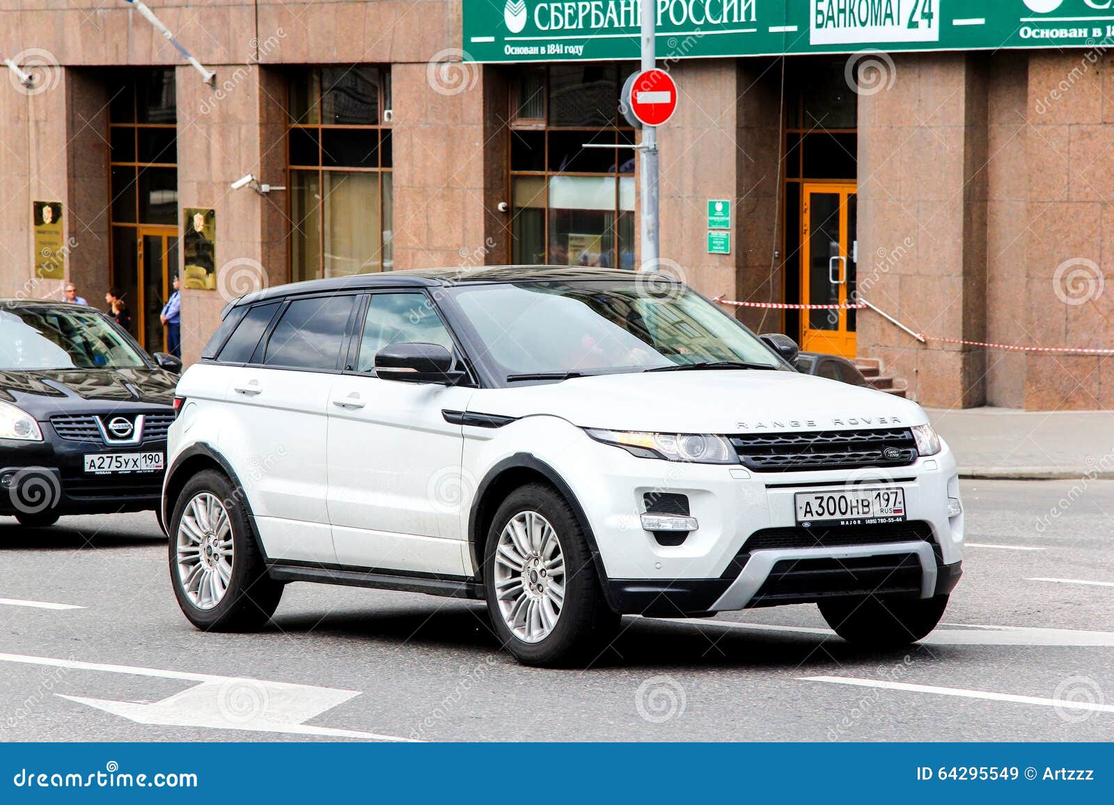 RANGE ROVER Evoque image stock éditorial. Image du machine - 64295549