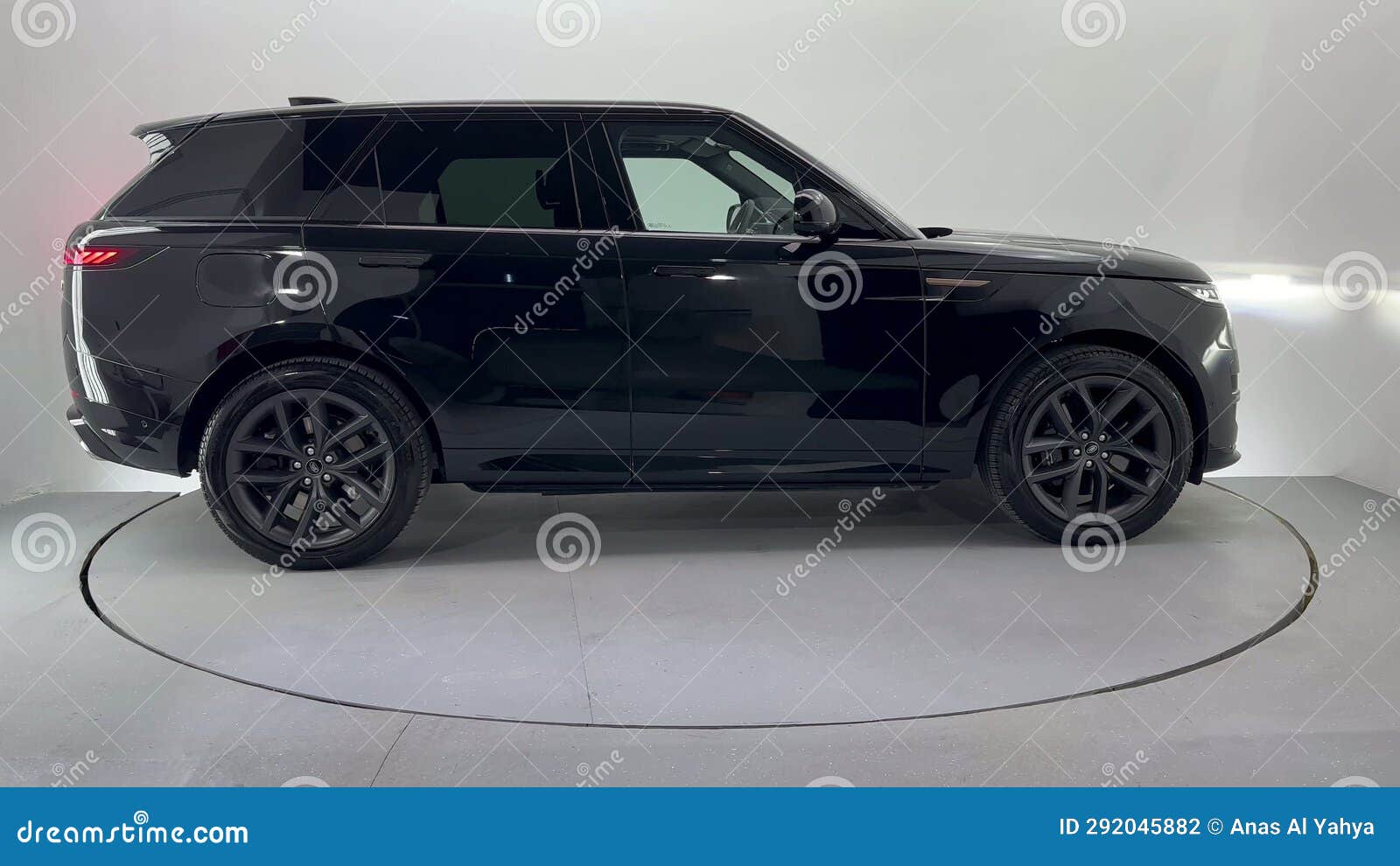 Range Rover Sport editorial photography. Image of 2023 - 292045882