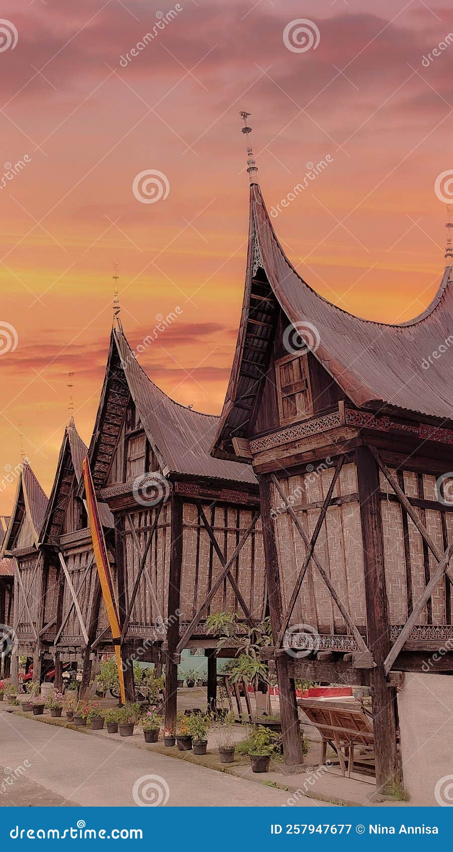 Rangkiang Lined Up (rice Storage Area) Kaliki Hall Editorial ...