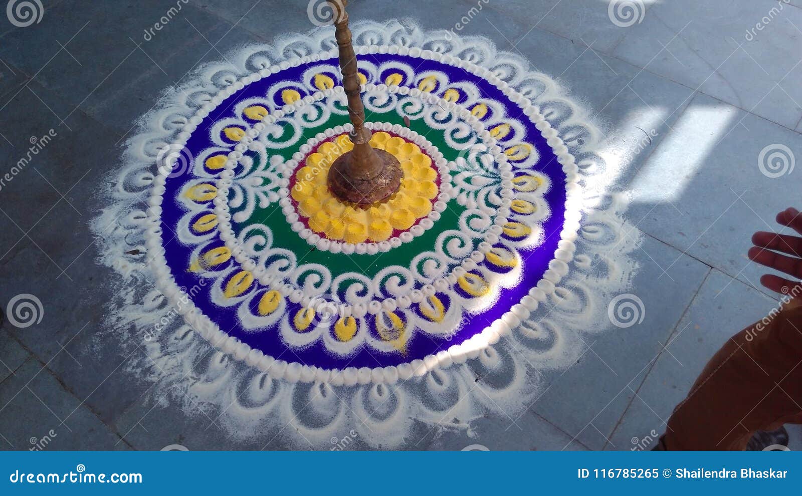 Rangoli stock image. Image of hand, maded, rice, rangoli - 116785265