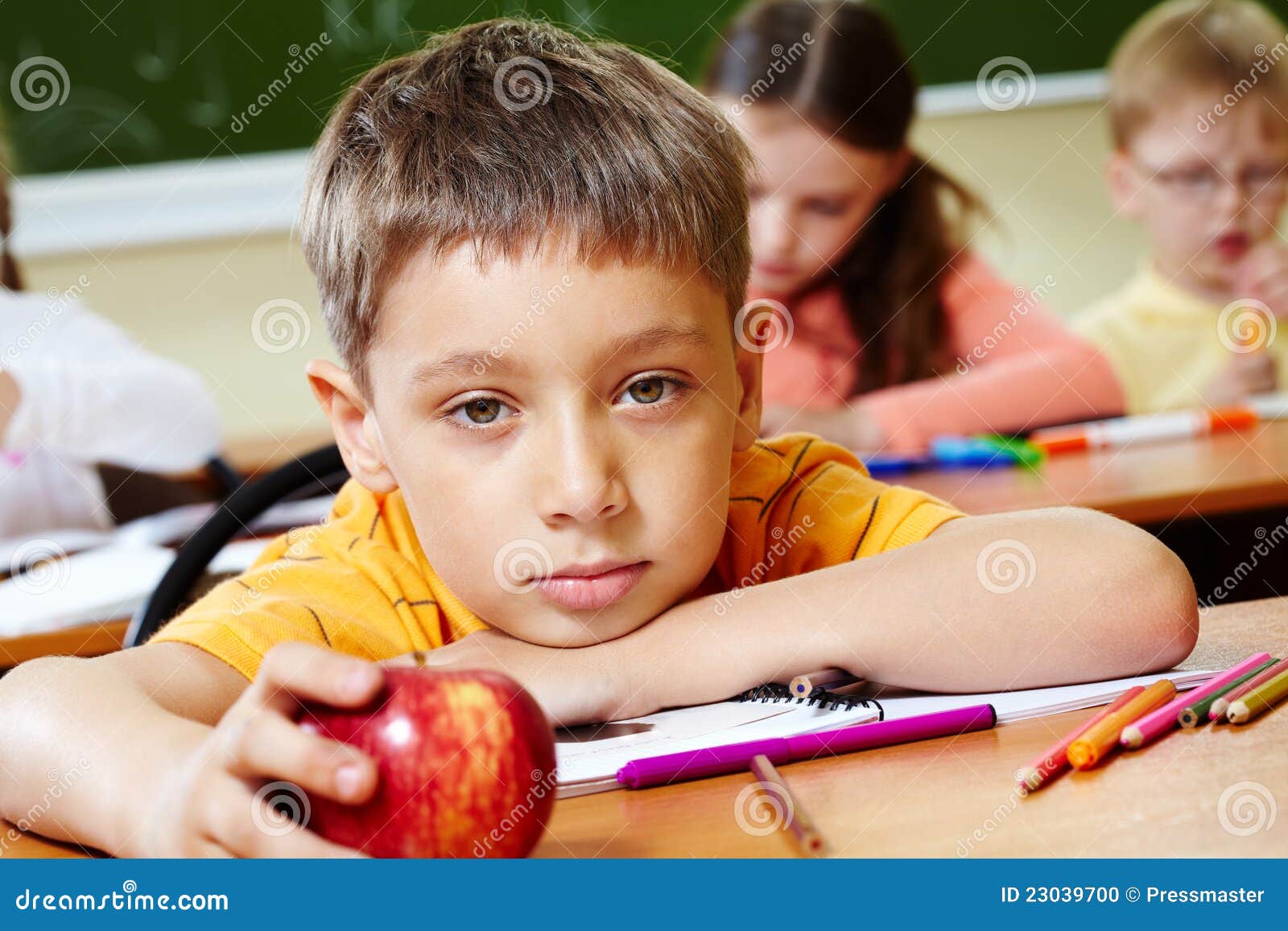 Rapaz bonito foto de stock. Imagem de estudantes, esperto - 23039700