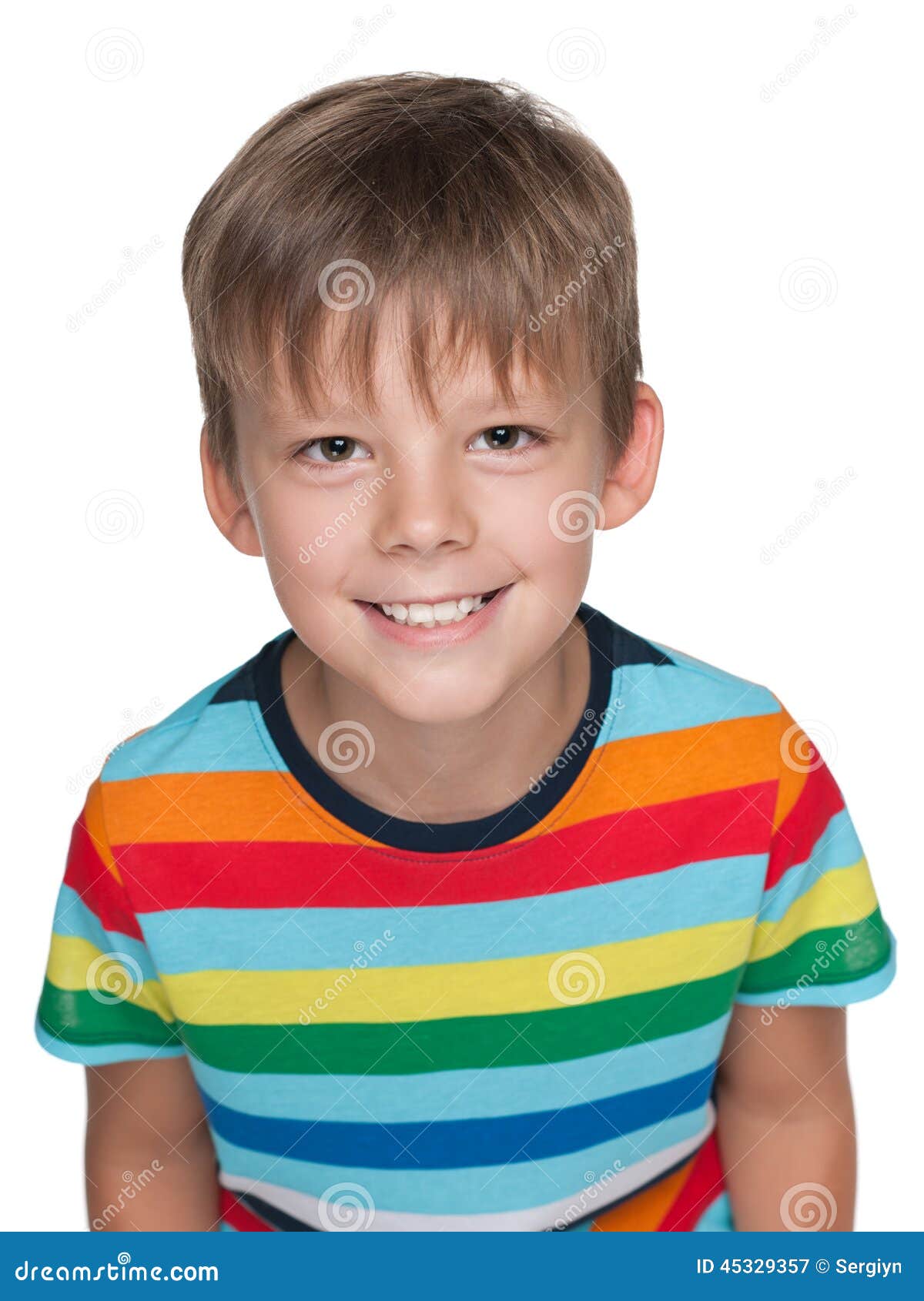 Rapaz pequeno feliz imagem de stock. Imagem de sozinho - 45329357