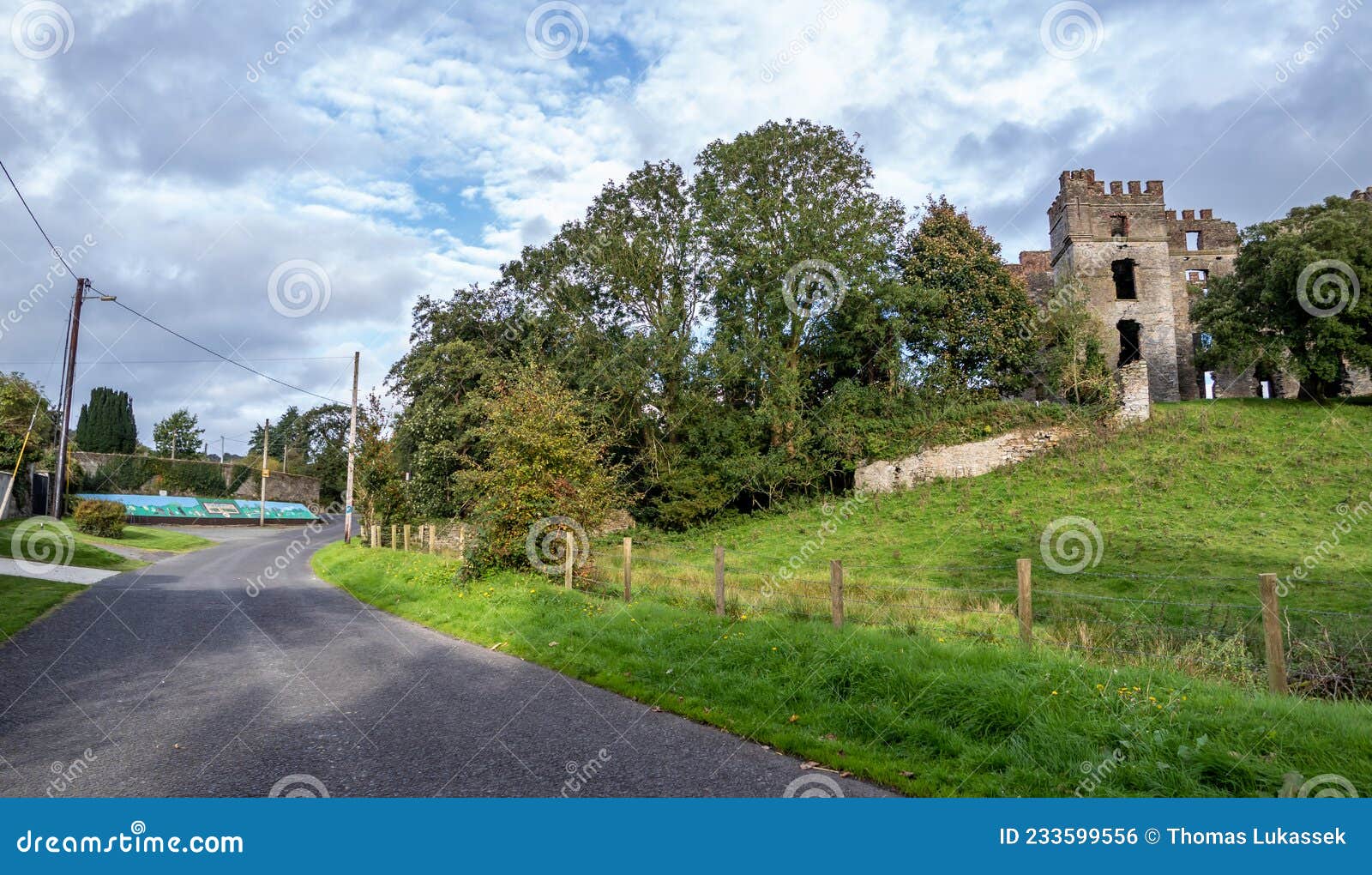 Raphoe, Ireland - October 11 2021 : Sign Marking The Raphoe Tidy Towns ...