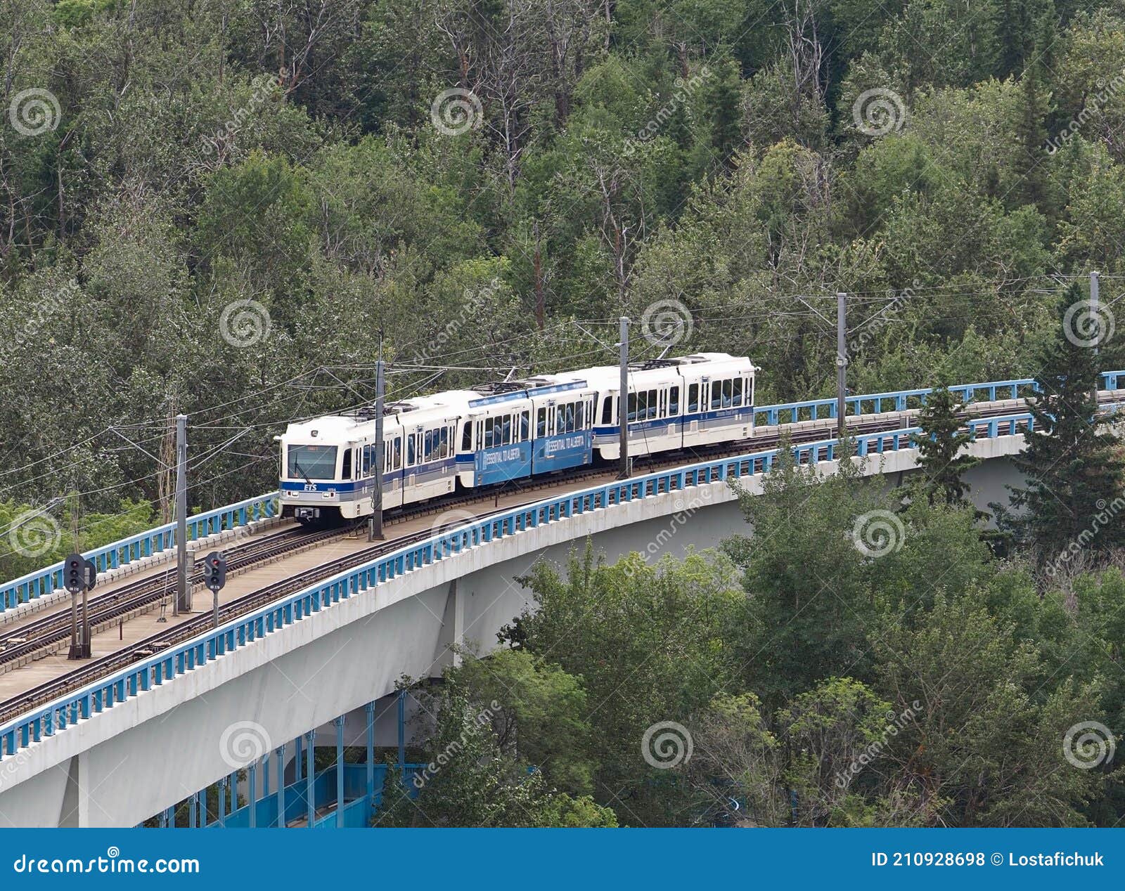 Rapid Transit Train in Edmonton Alberta Editorial Stock Photo - Image ...