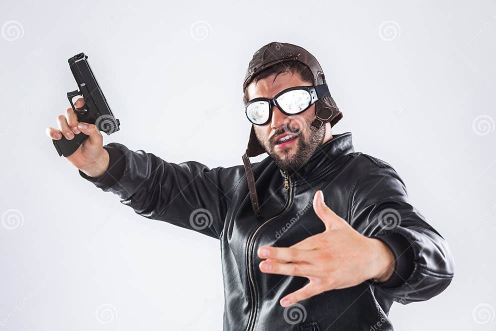 Rapper mit Gewehr stockbild. Bild von rapper, gewehr - 36827991
