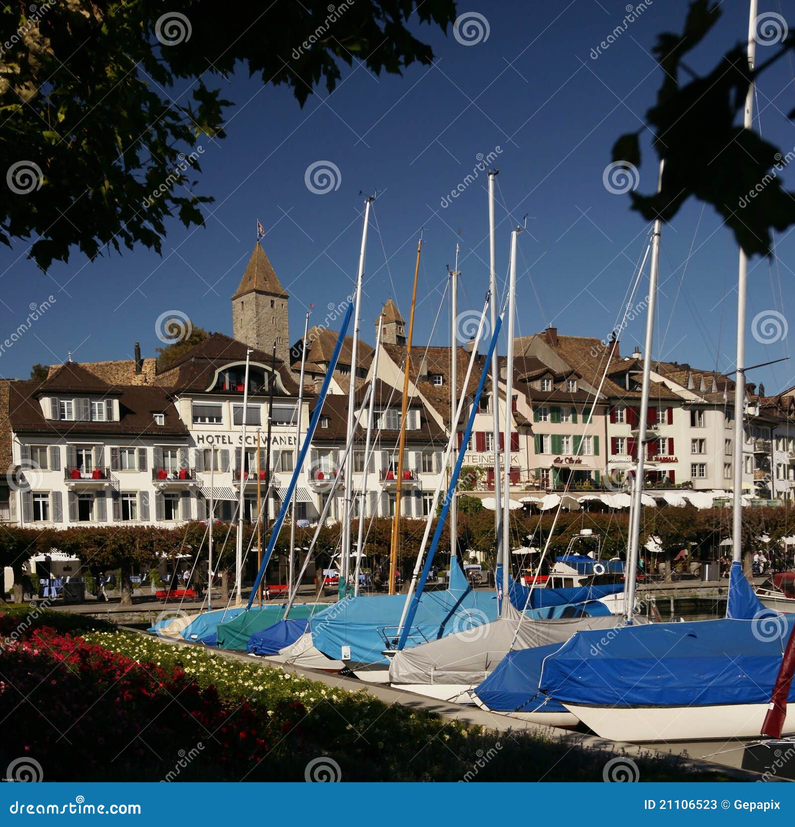 Rapperswil editorial stock photo. Image of hotels, marina - 21106523