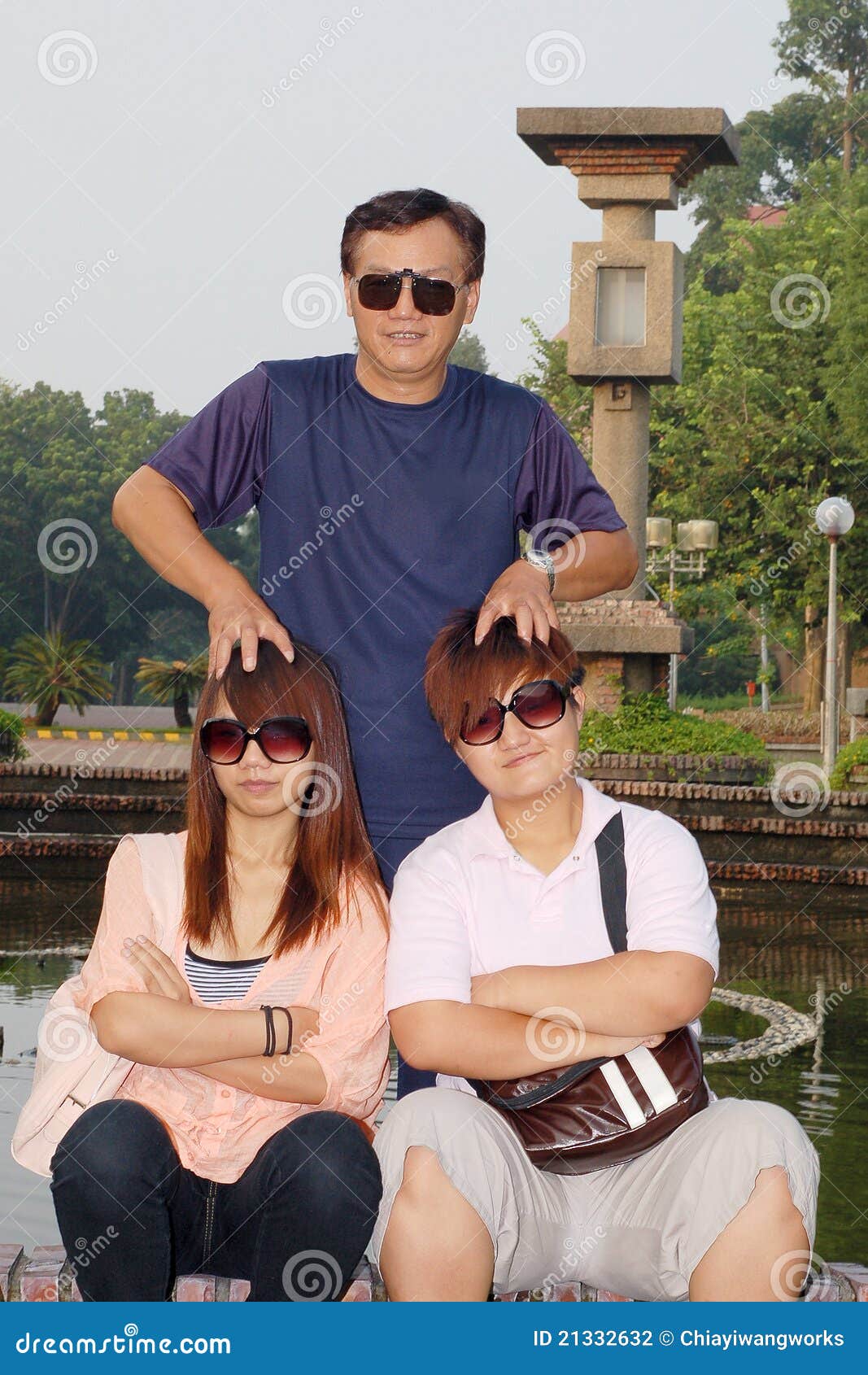 Rapport de Parent-enfant photo stock. Image du gens, expression - 21332632