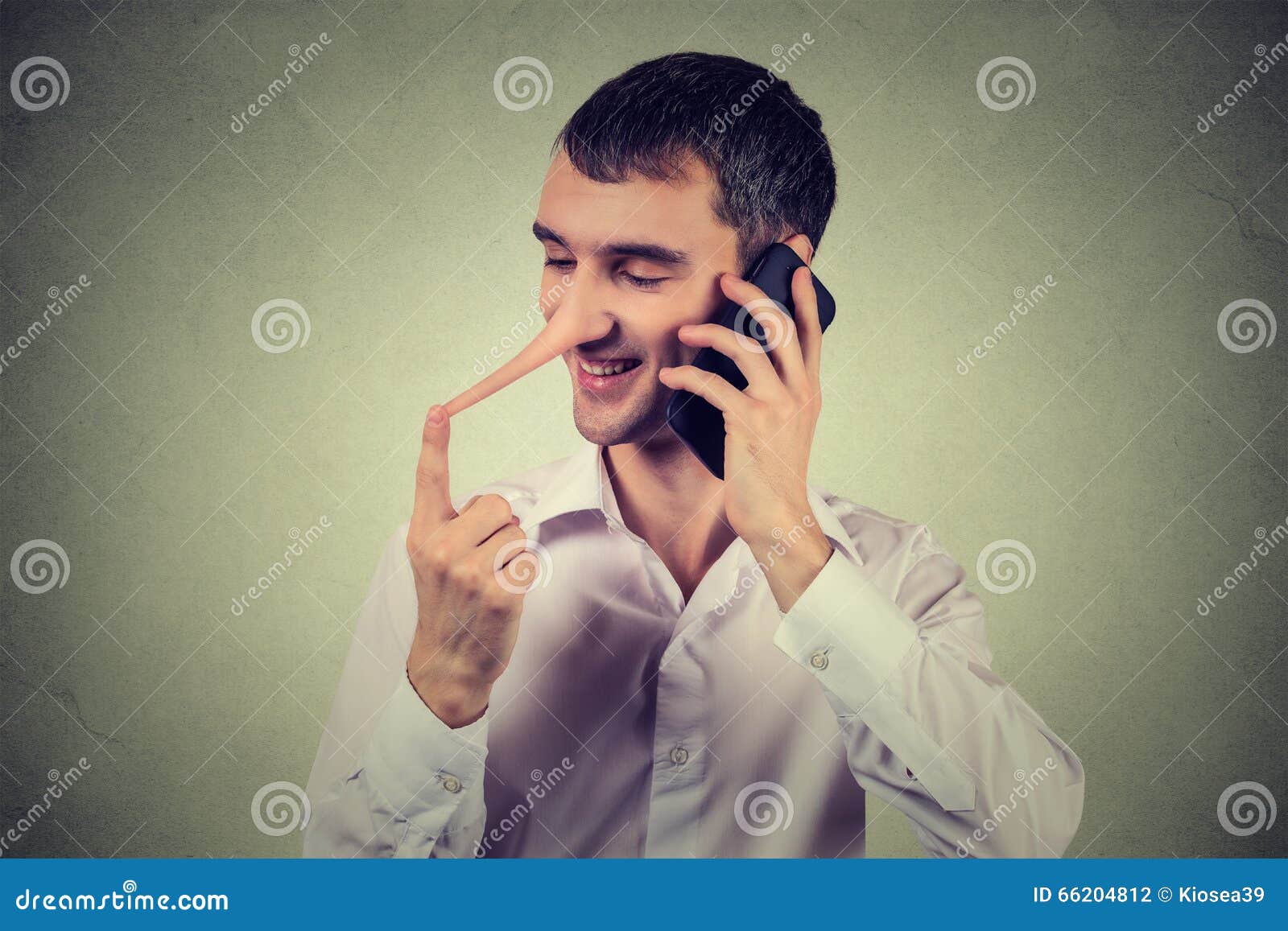 Rappresentante Di Servizio Di Assistenza Al Cliente Del Bugiardo Uomo ... Rappresentante Di Servizio Di Assistenza Al Cliente Del Bugiardo Uomo ...