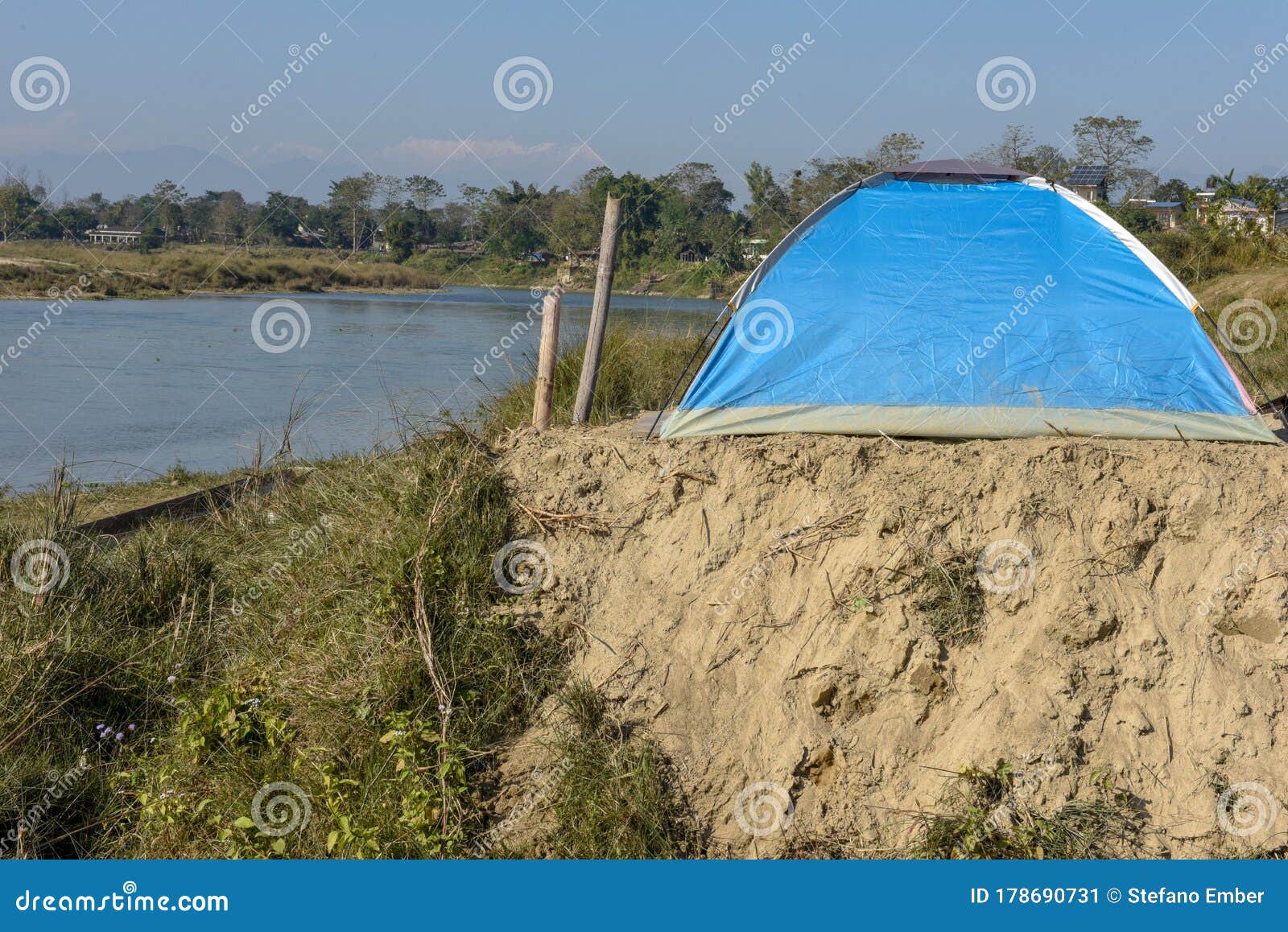 Rapti River of Chitwan National Park in Nepal Stock Image - Image of ...