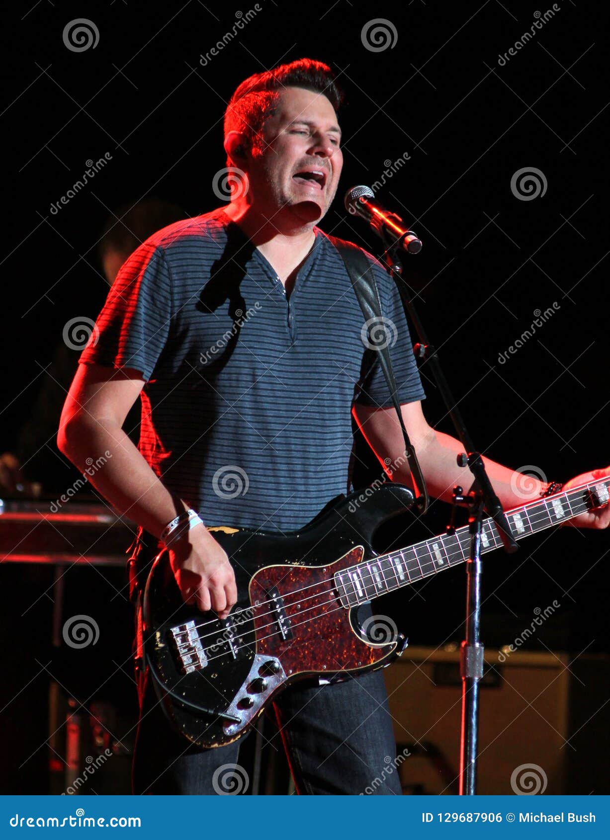 Rascal Flatts Performs in Concert Editorial Photo - Image of musician ...