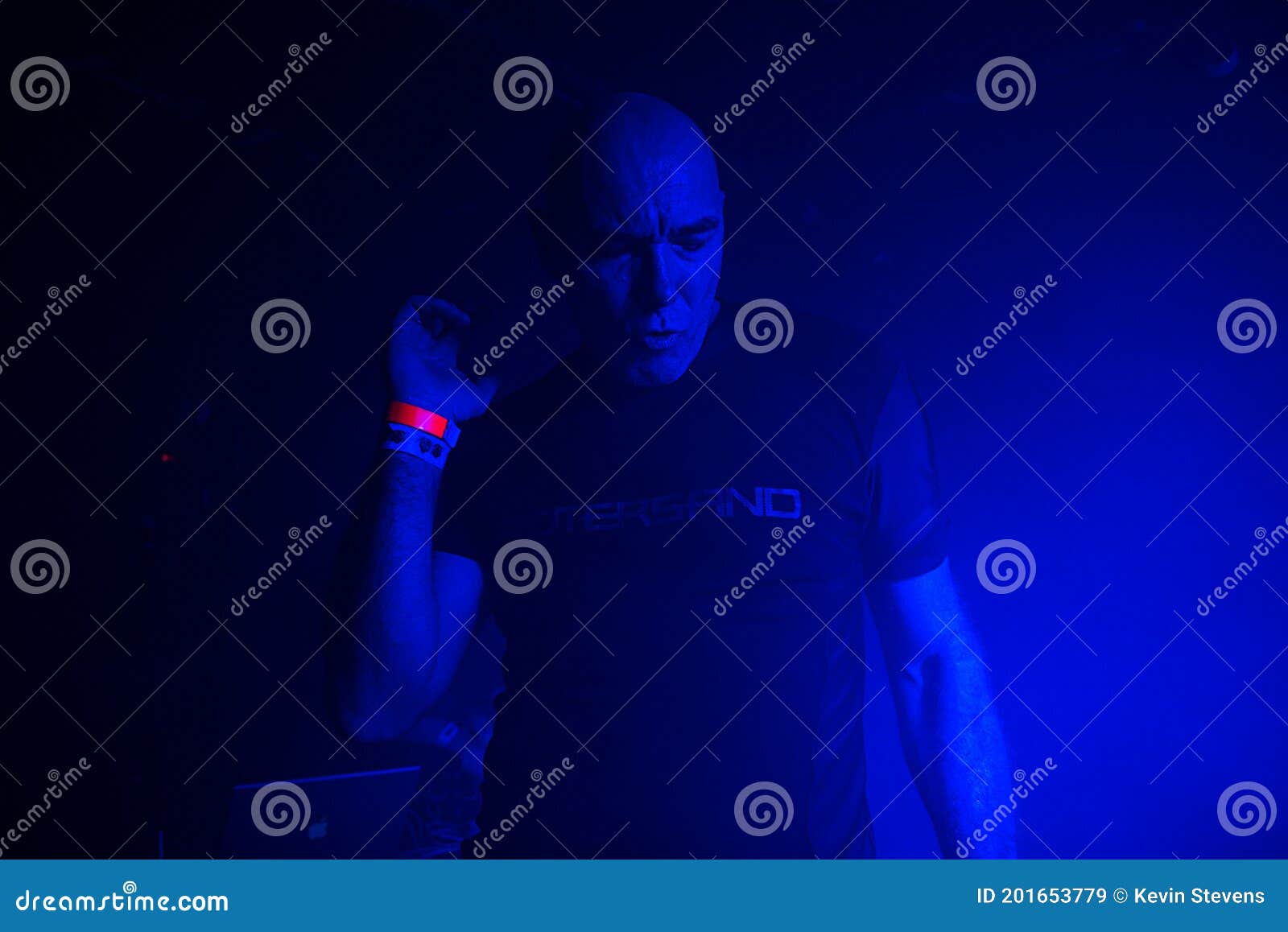 Rascal Nikov of Rotersand Singing Live at Slimelight in the Crowd ...