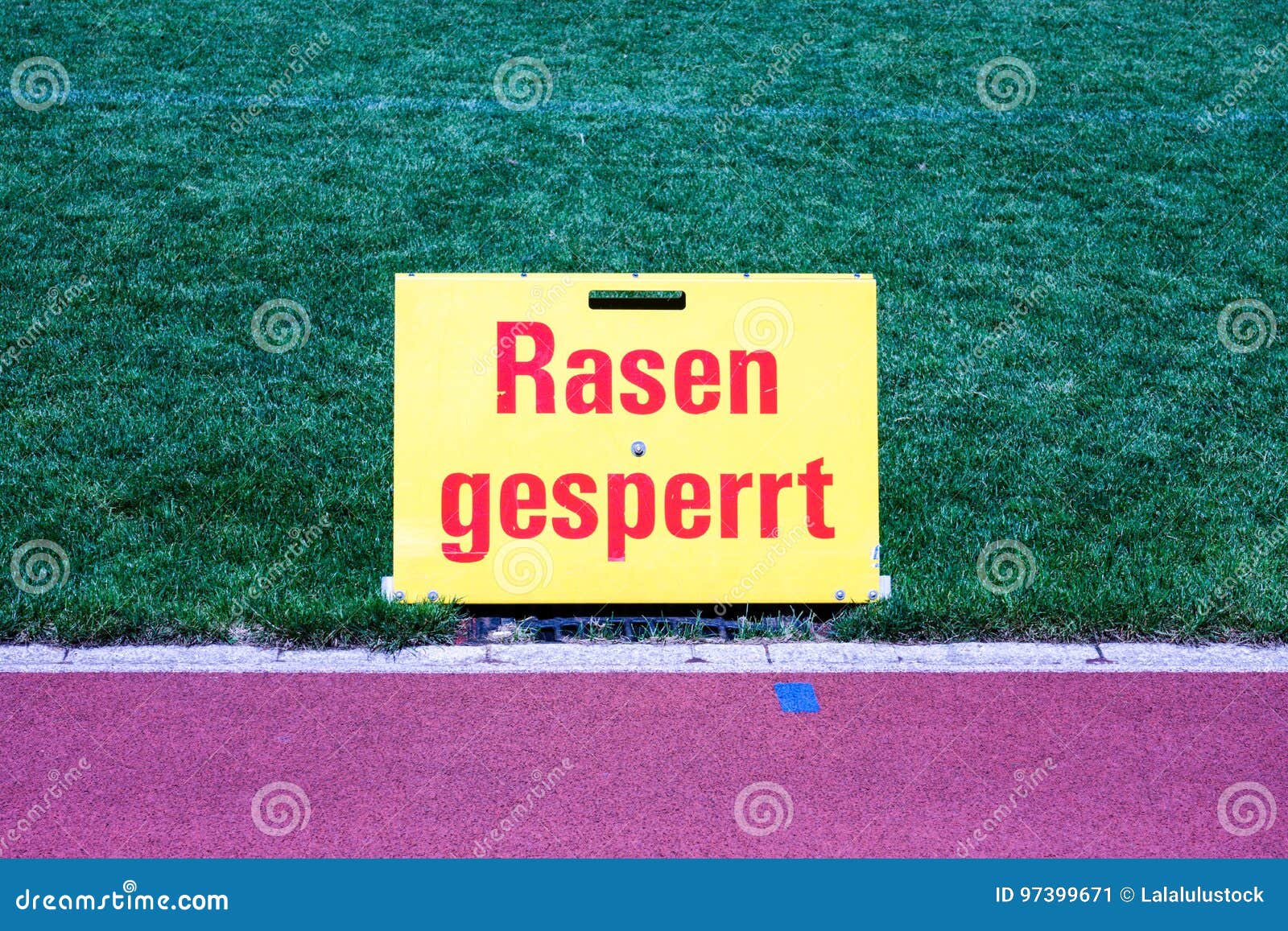 Rasen Gesperrt Sign Deutsch Stock Image - Image of landscape ...