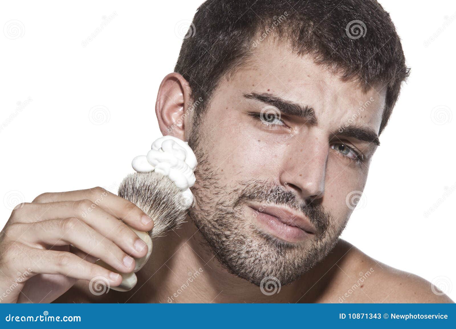 Raser de jeune homme image stock. Image du tête, bathroom - 10871343