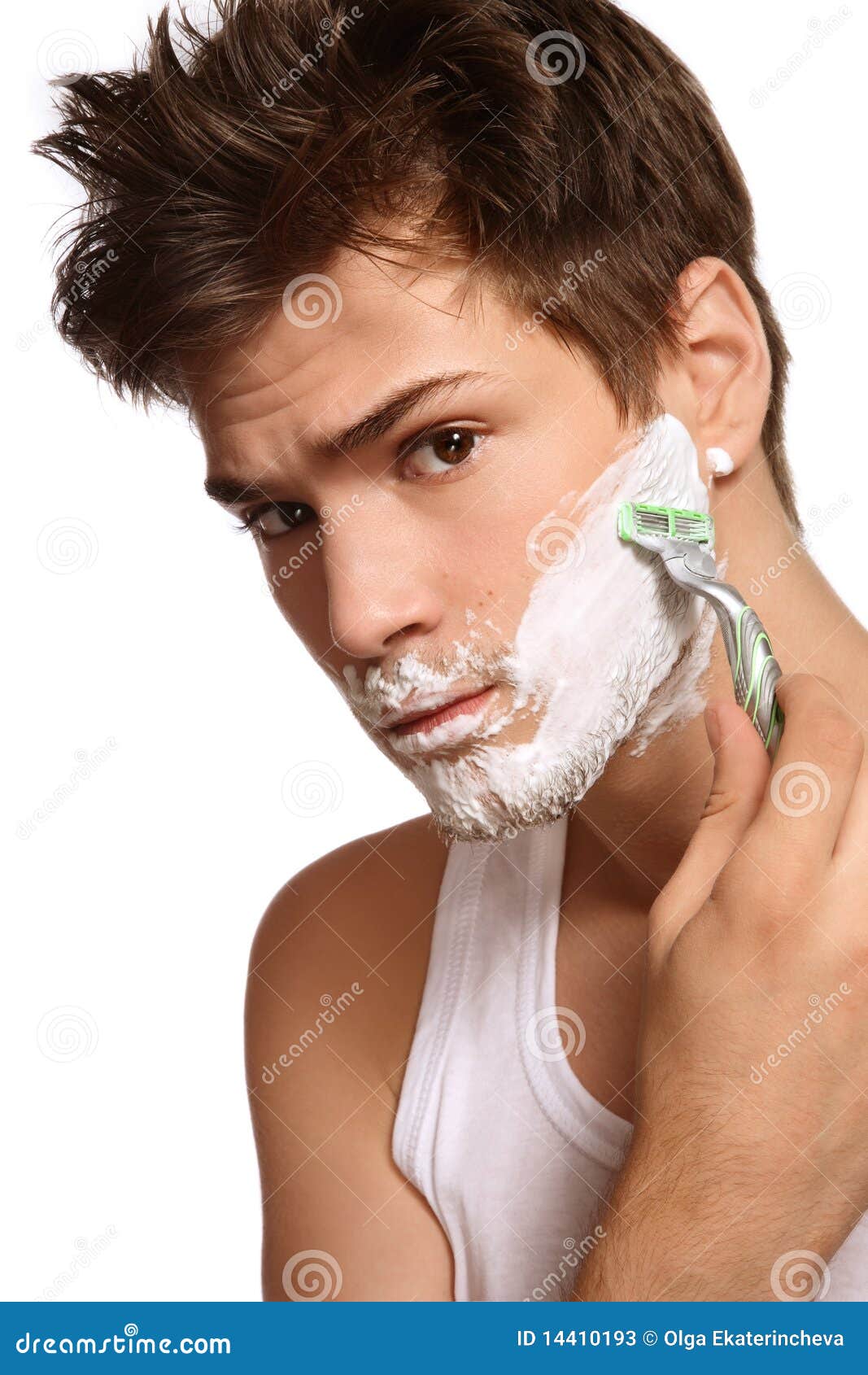 Raser l'homme image stock. Image du toilettage, raser - 14410193